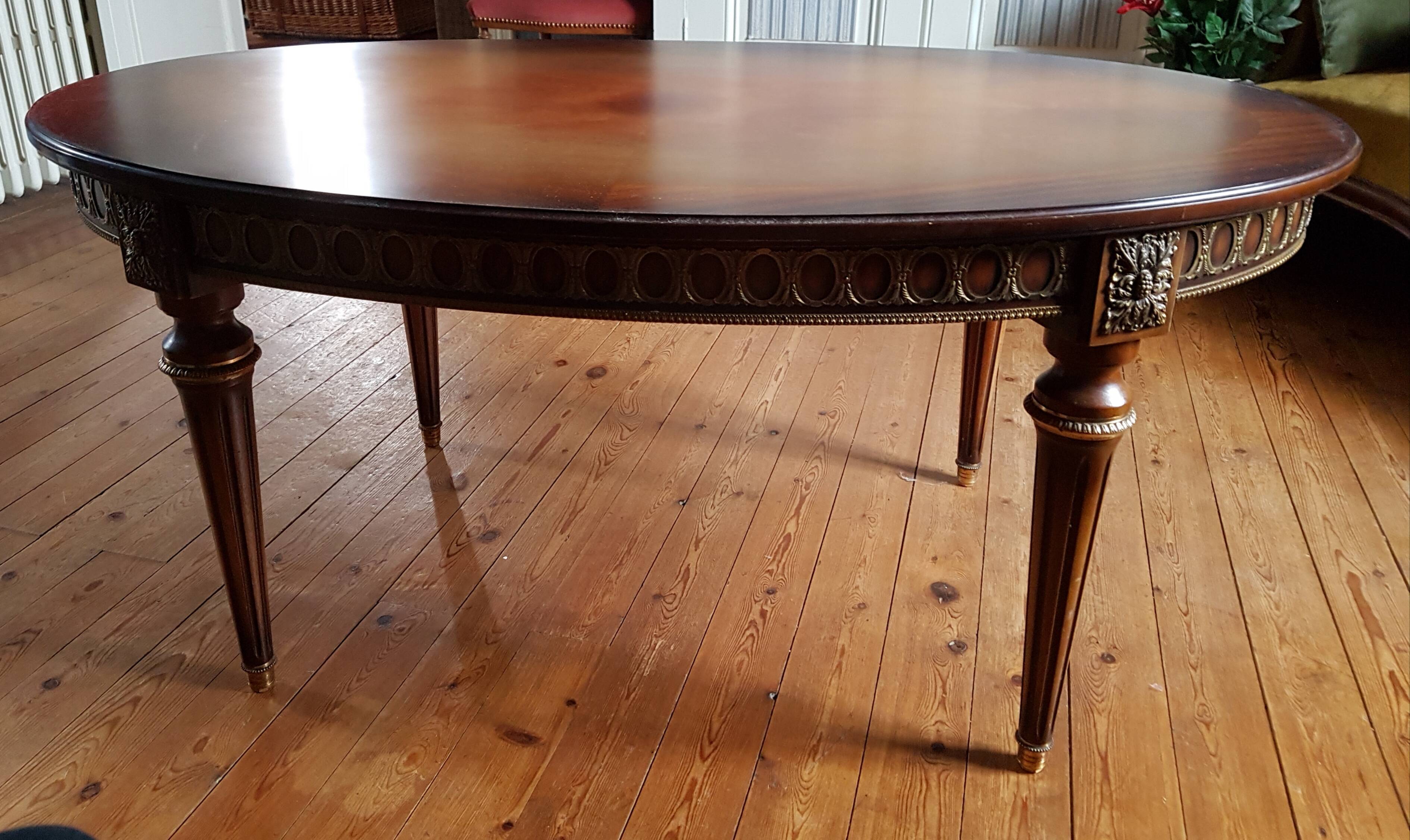 Table se salle a manger Louis XVI acajou massif verni 6 a 8 places / 8 ...