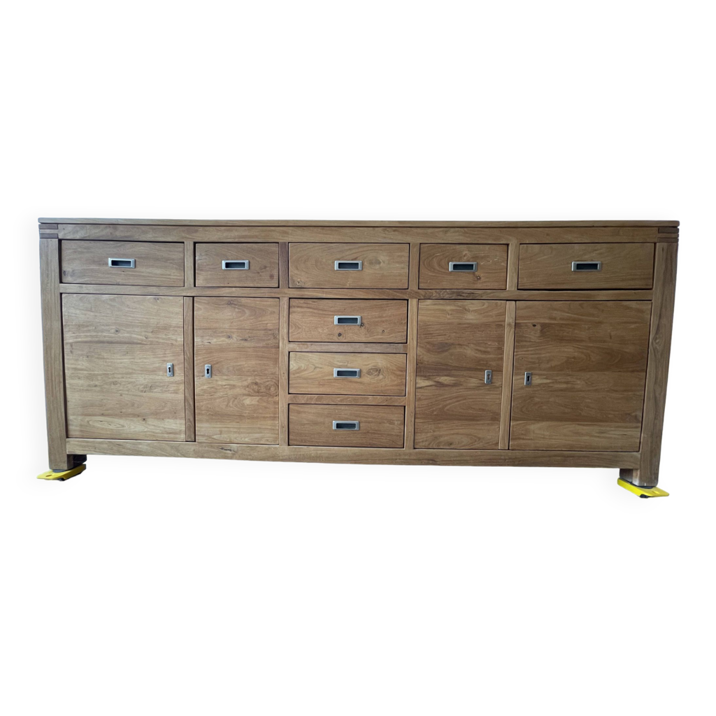 Batamba furniture store