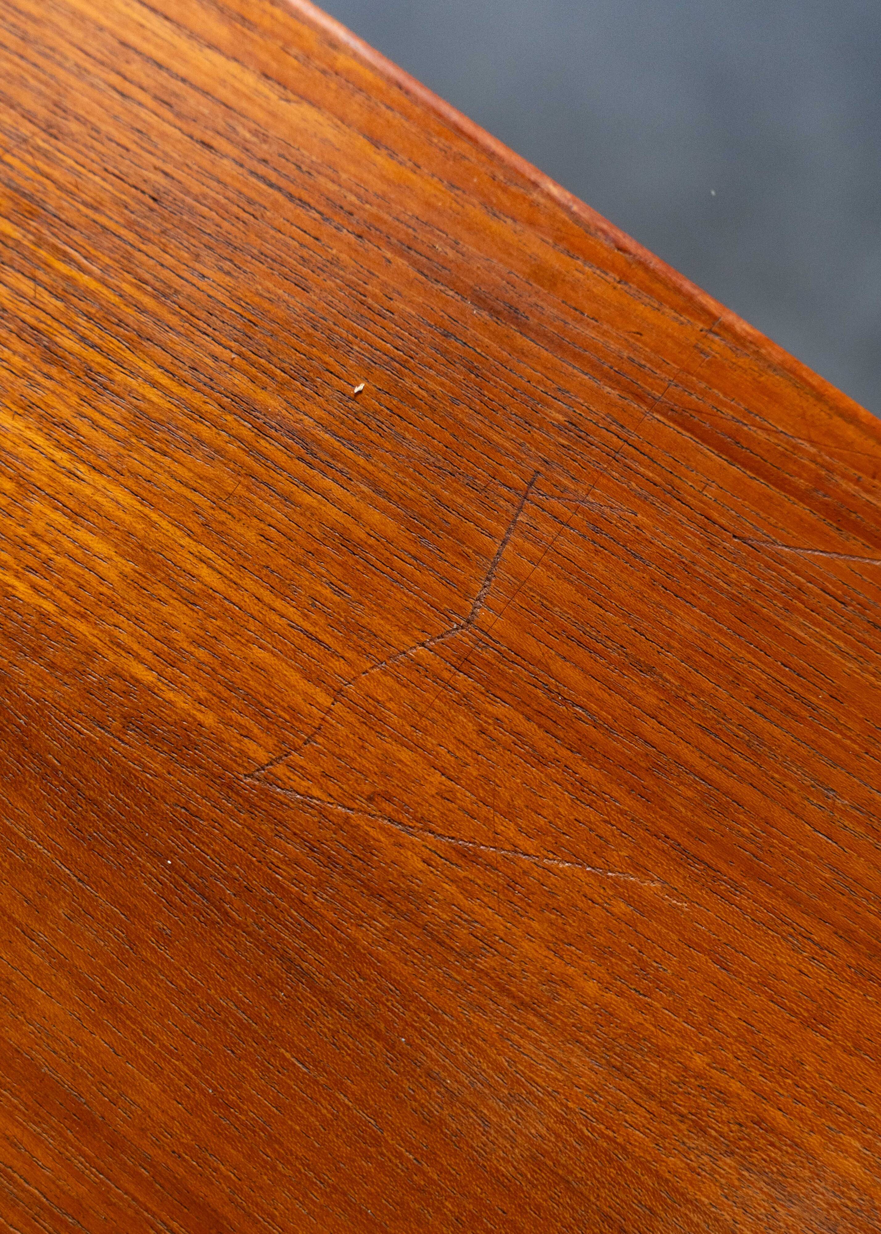 Commode en teck par Rud Thygesen et Johnny Sørensen pour HG Furniture ...