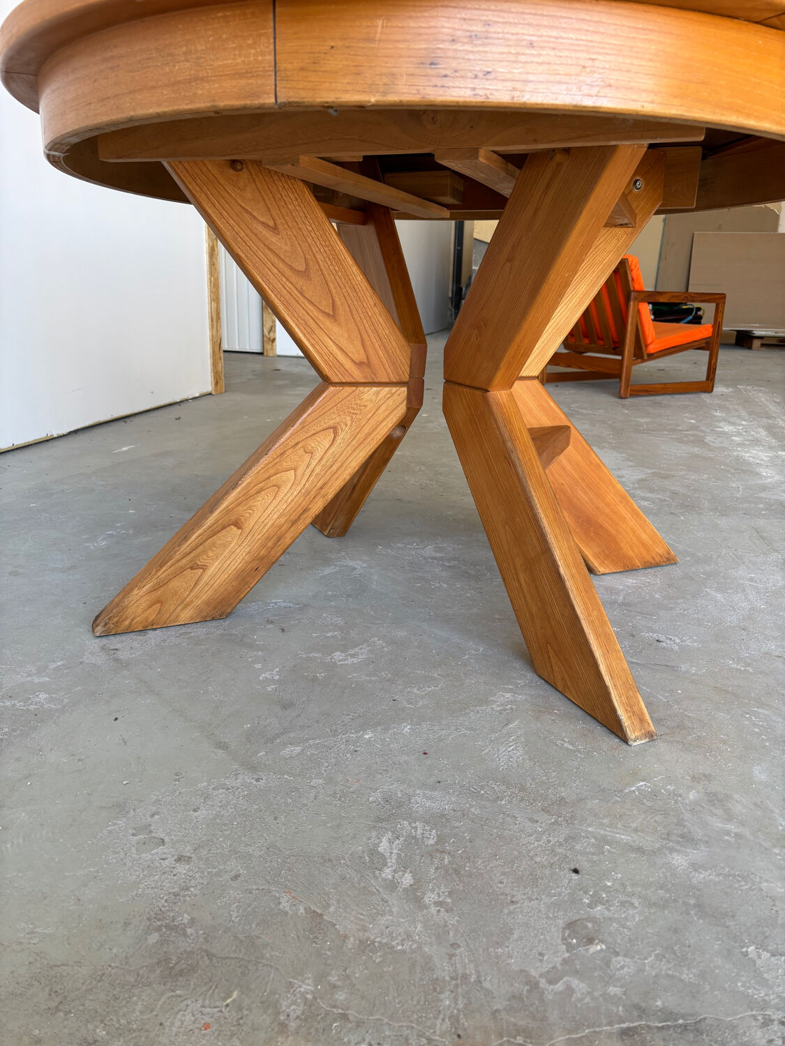 Table à manger ovale extensible design en Orme massif vintage | Selency