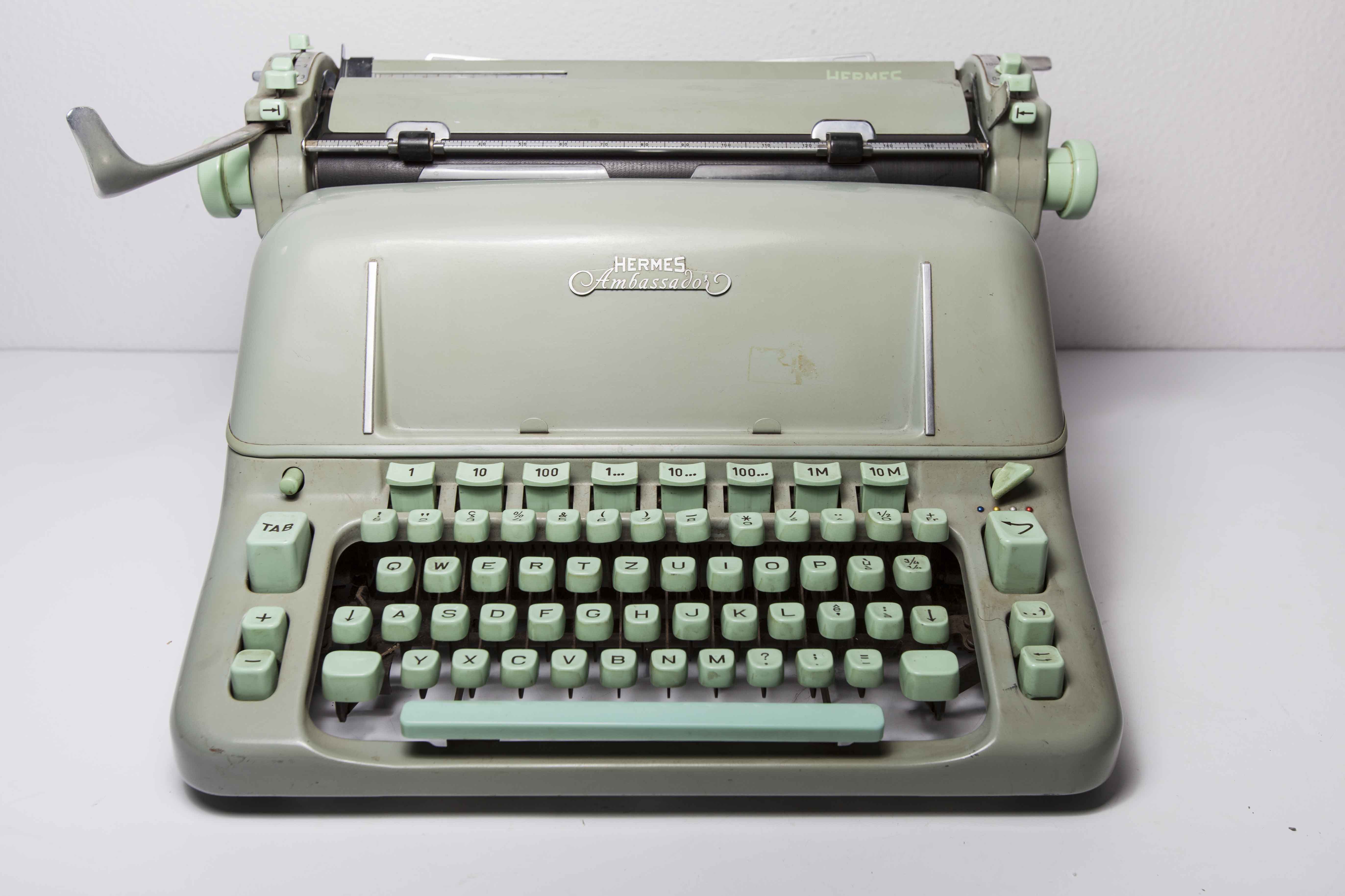 Machine à écrire Hermès Ambassador verte 1962 | Selency