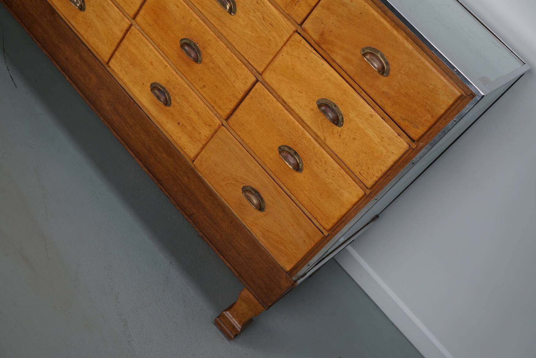 Meuble de mercerie ou comptoir de magasin vintage britannique en érable ...