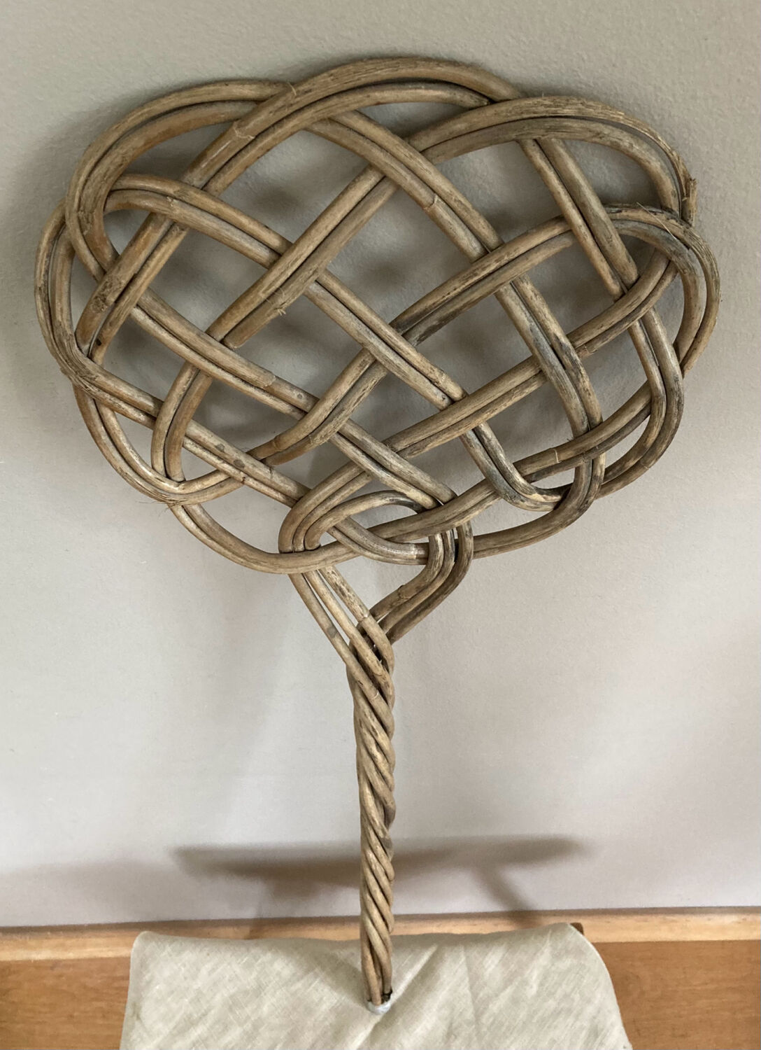 Tape-tapis en osier début XXème | Selency