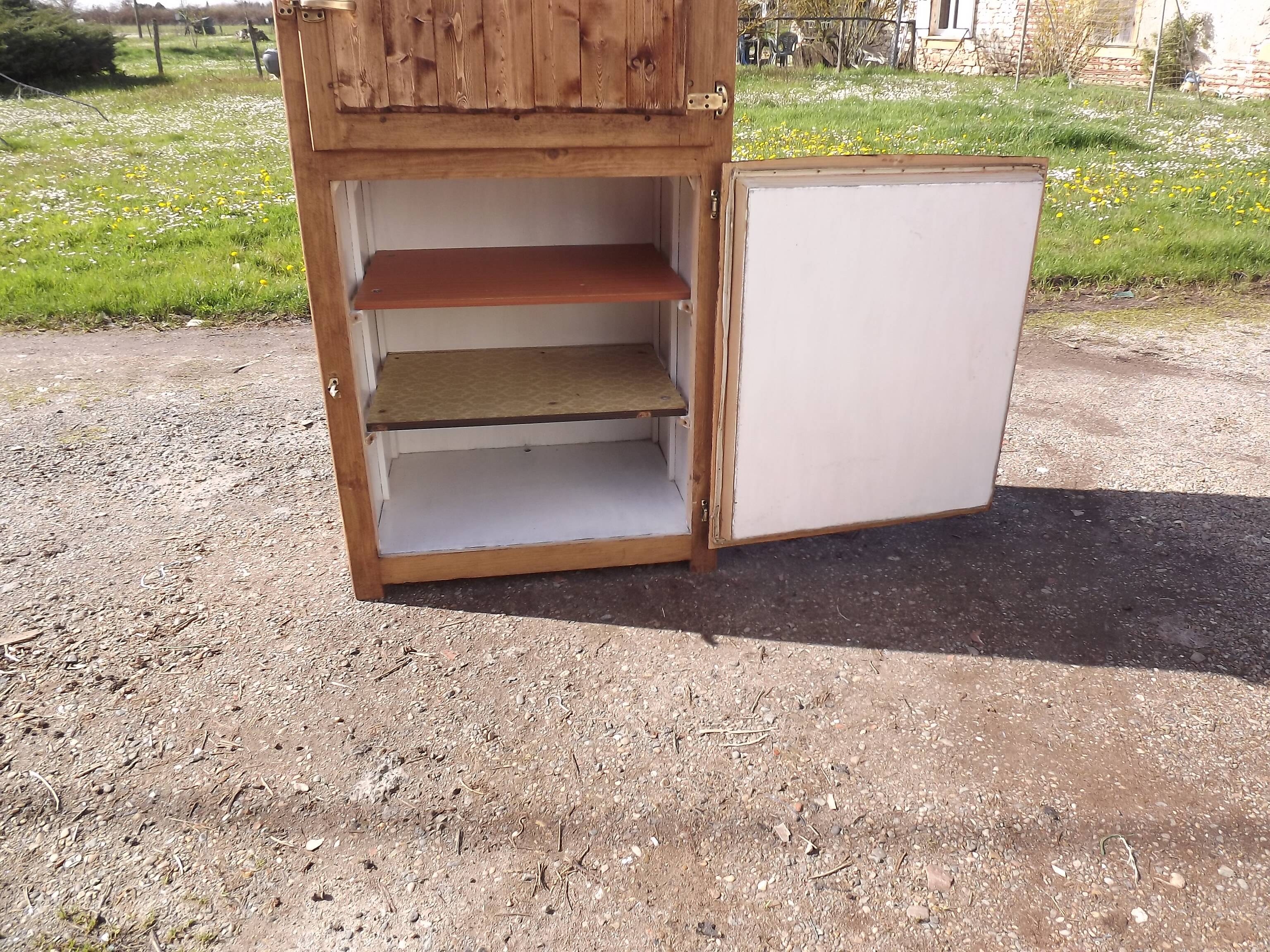 Buffet ancien frigo bois 2 portes | Selency