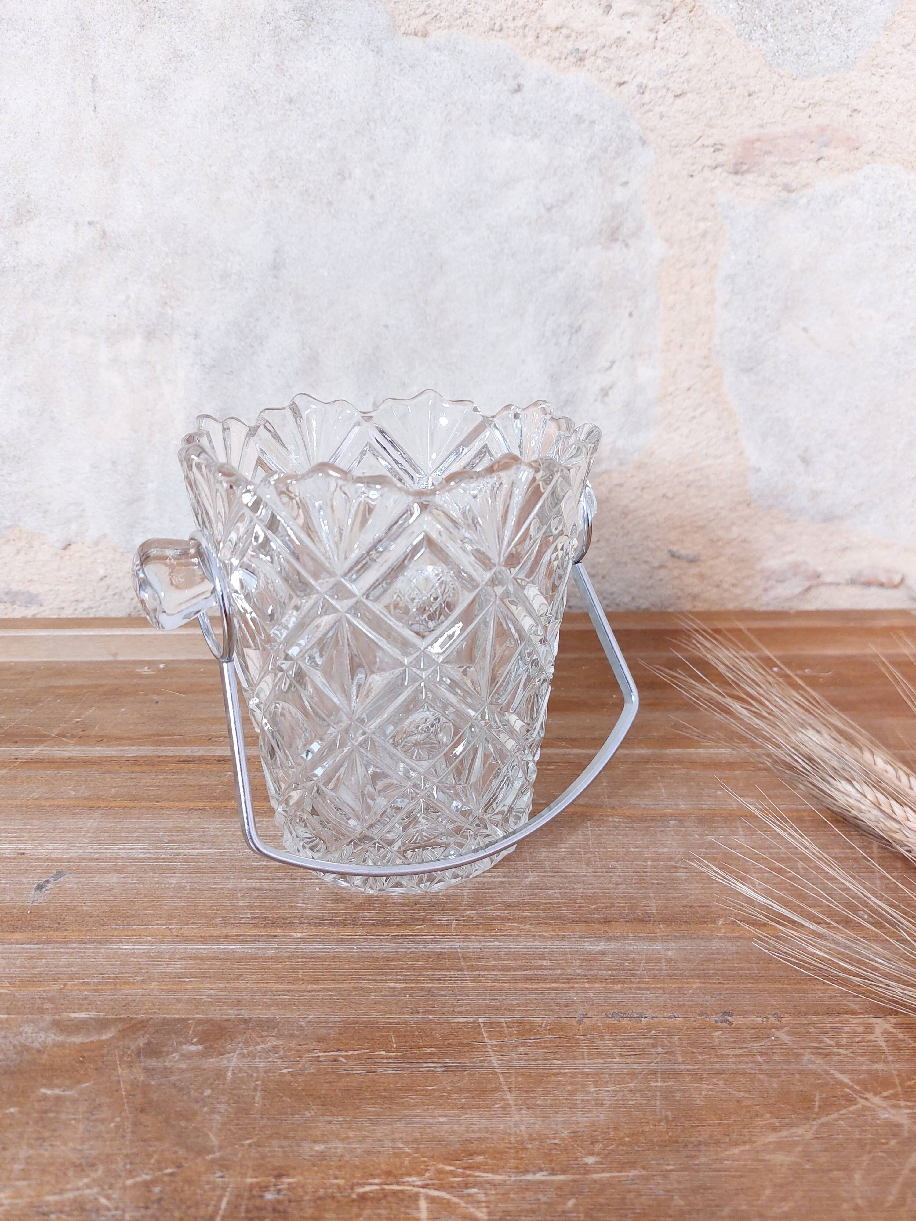 Vintage chiseled glass ice bucket with silver metal handle | Selency