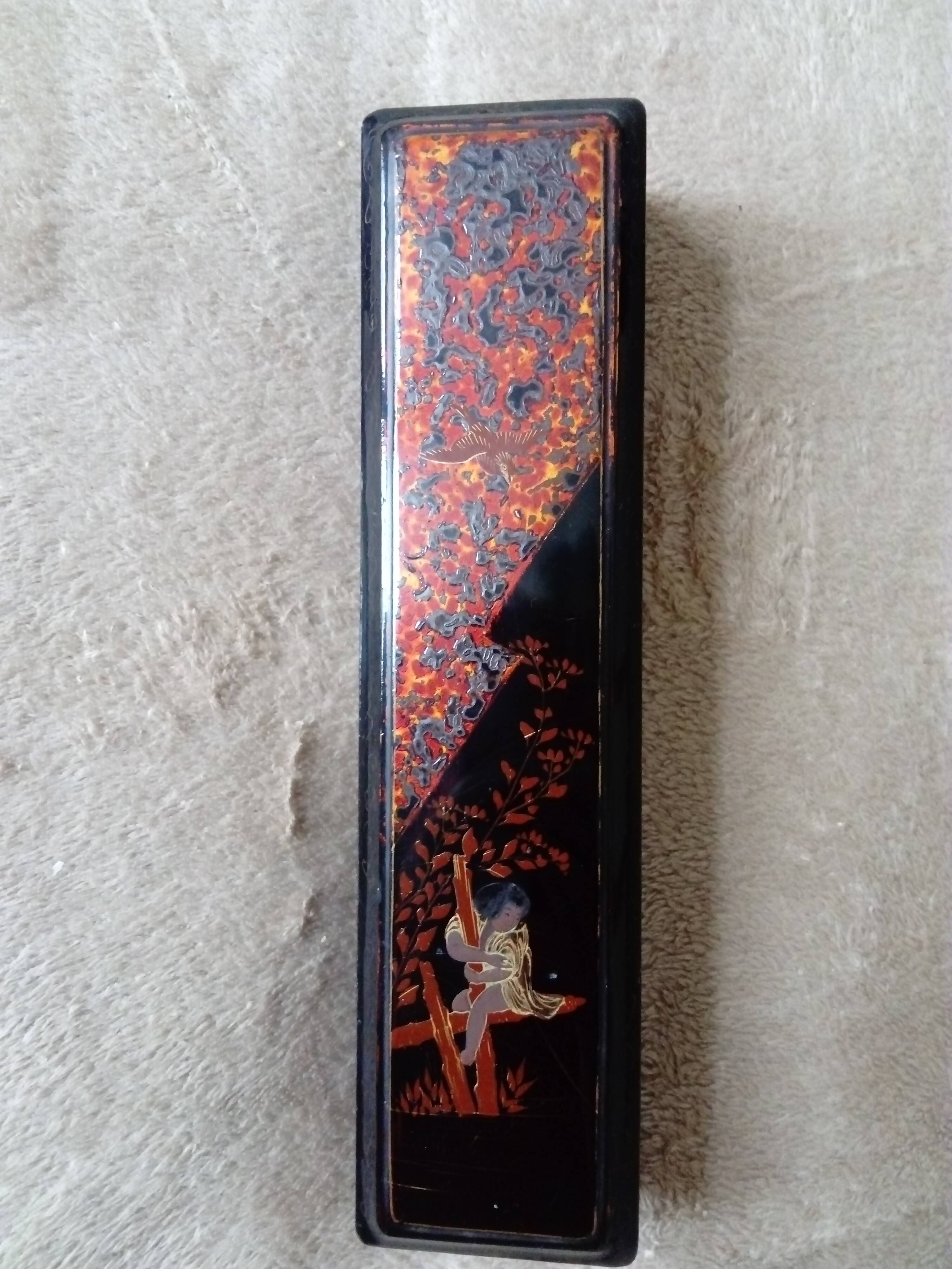 Coffret/plumier en bois laqué à décor asiatique boîte à éventail | Selency