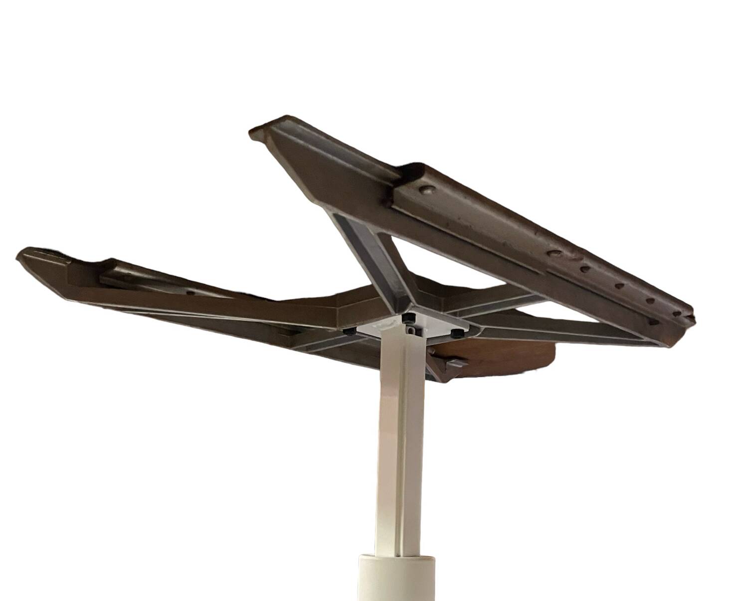 Table ronde à manger JLR pied tulipe plateau bois avec rallonge | Selency