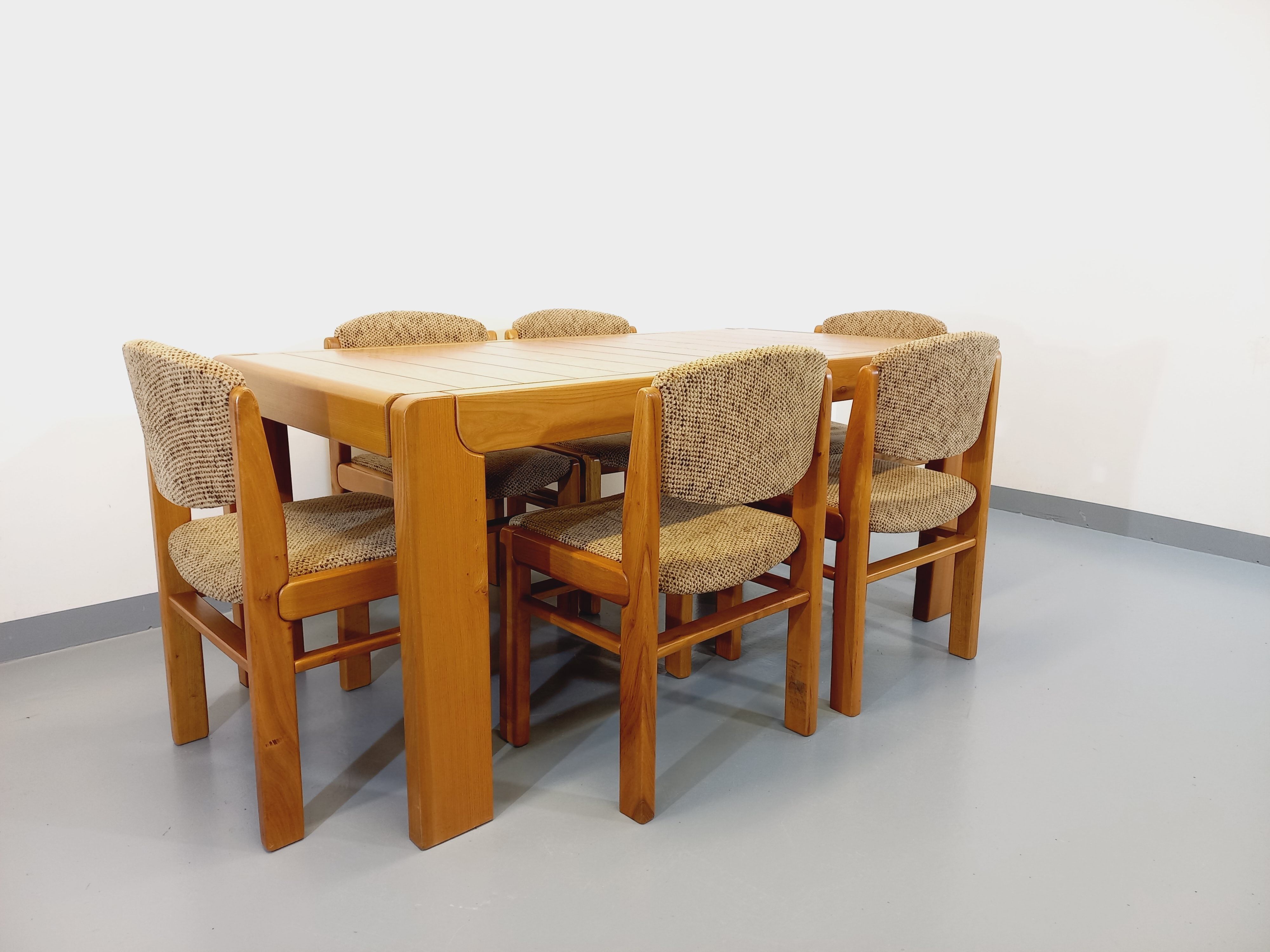 Table à manger Maison Regain vintage des années 70 en orme massif avec rallonge intégrée | Selency