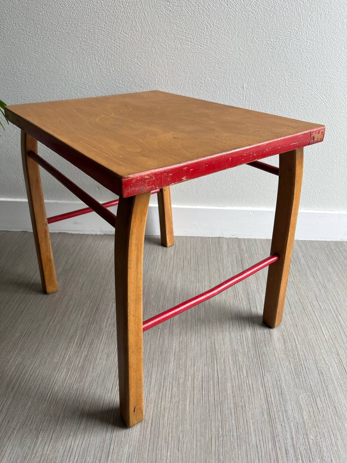 Bureau / petite table Baumann vintage pour enfant | Selency