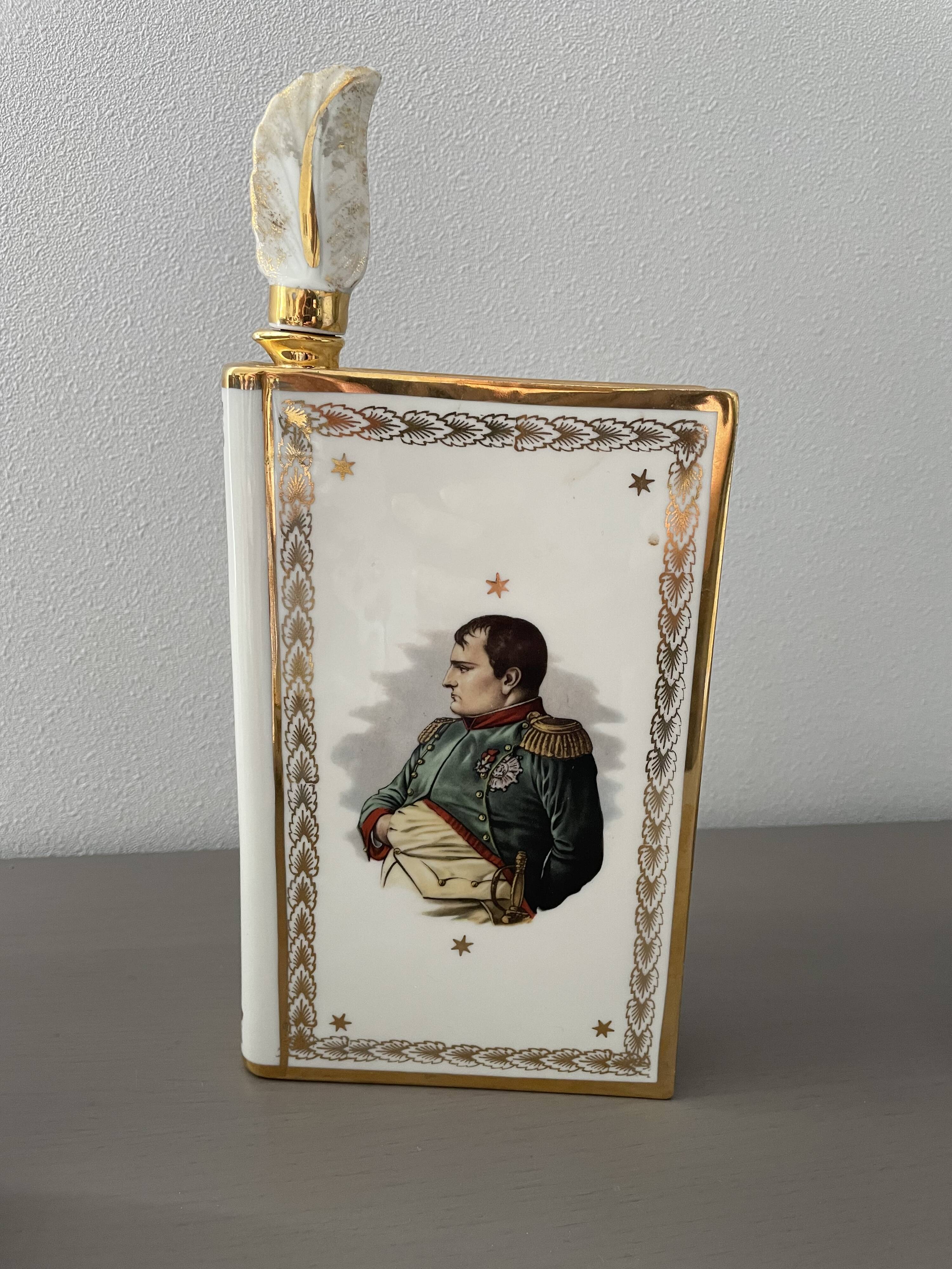 Service à cognac, Napoléon, porcelaine de Limoges, 6 verres, carafe ...