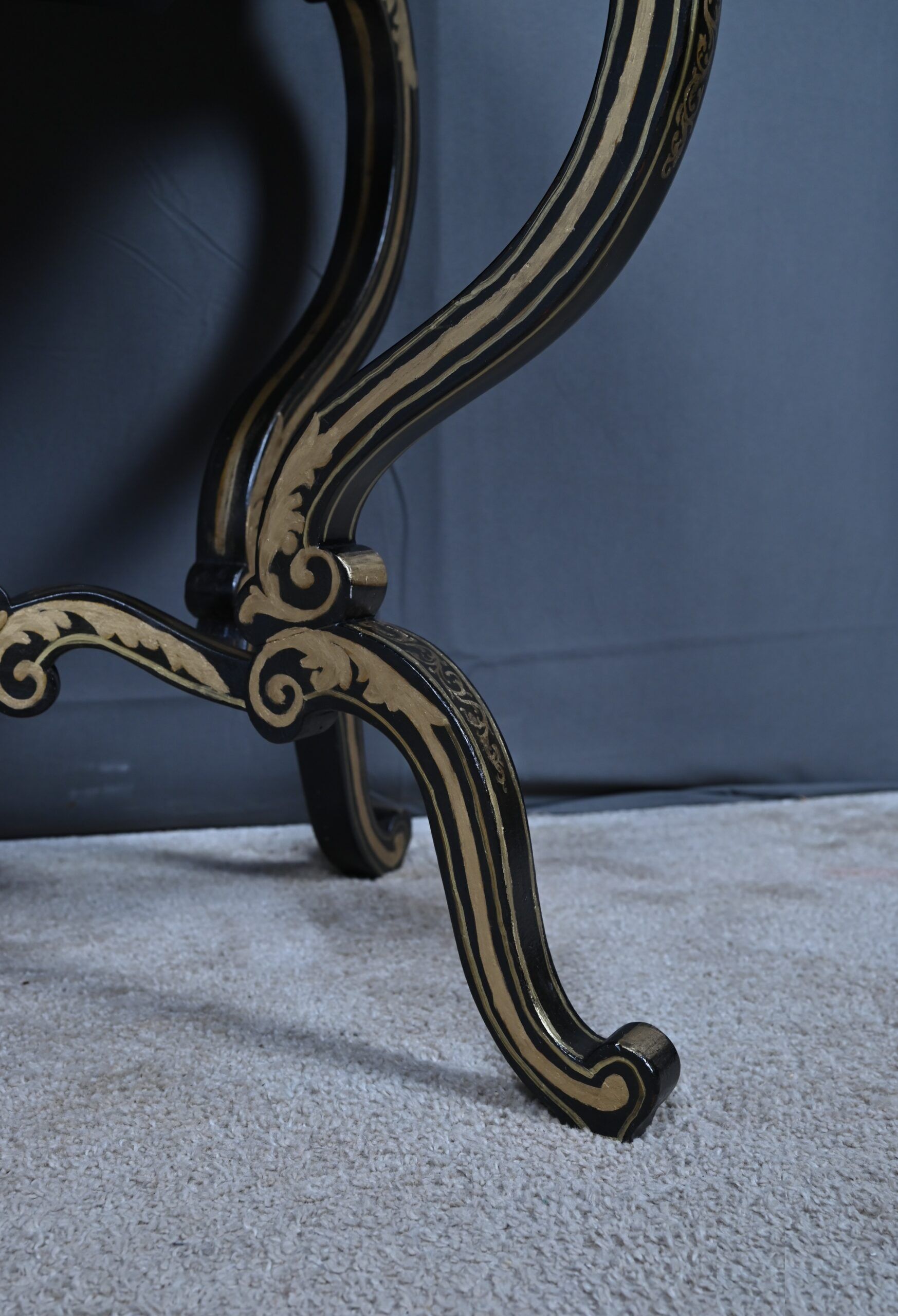 Table travailleuse en bois peint, époque Napoléon III – milieu XIXe ...