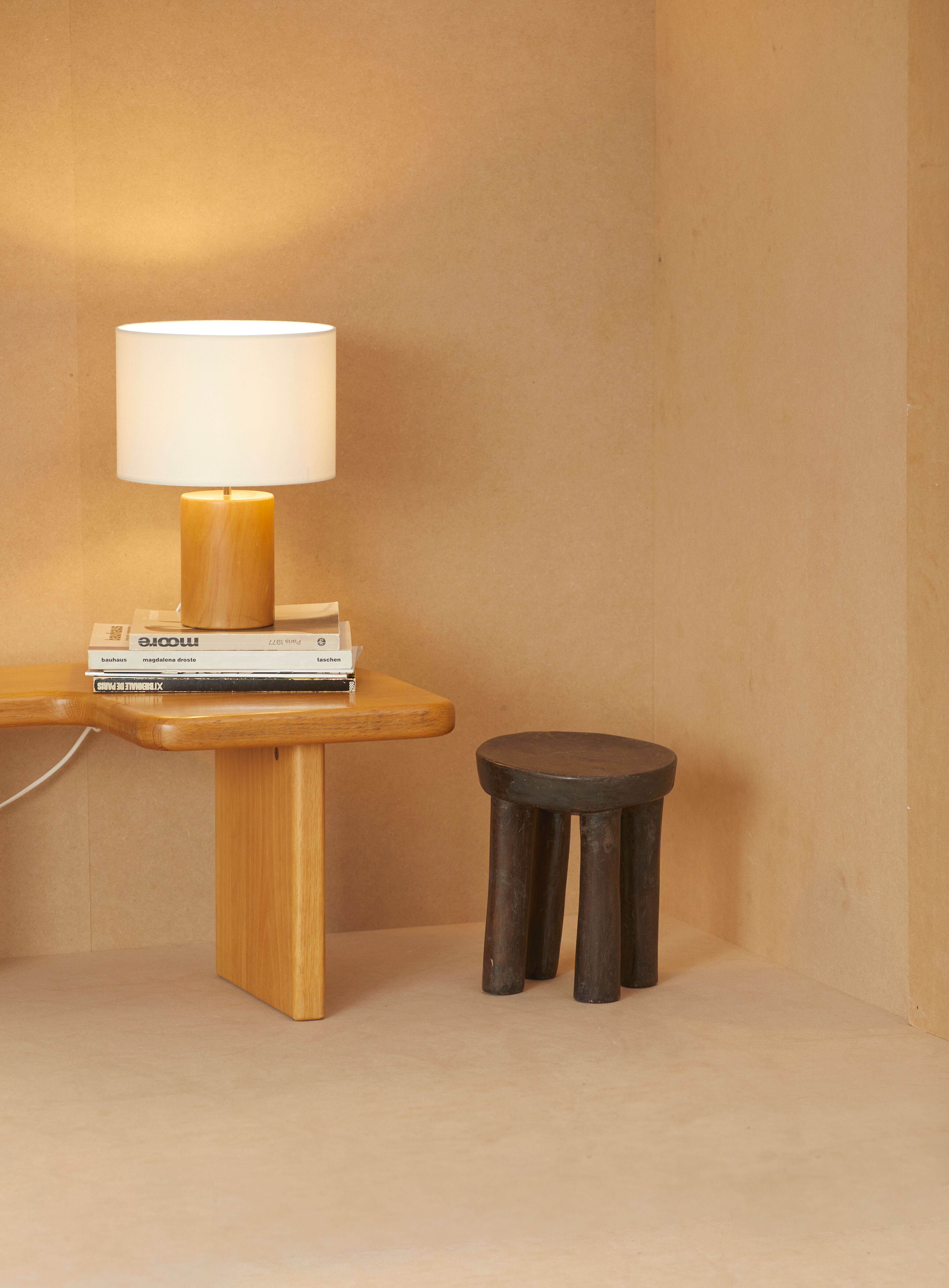 Paire de tables basses Twin par Redureau en chêne massif circa 1980 ...