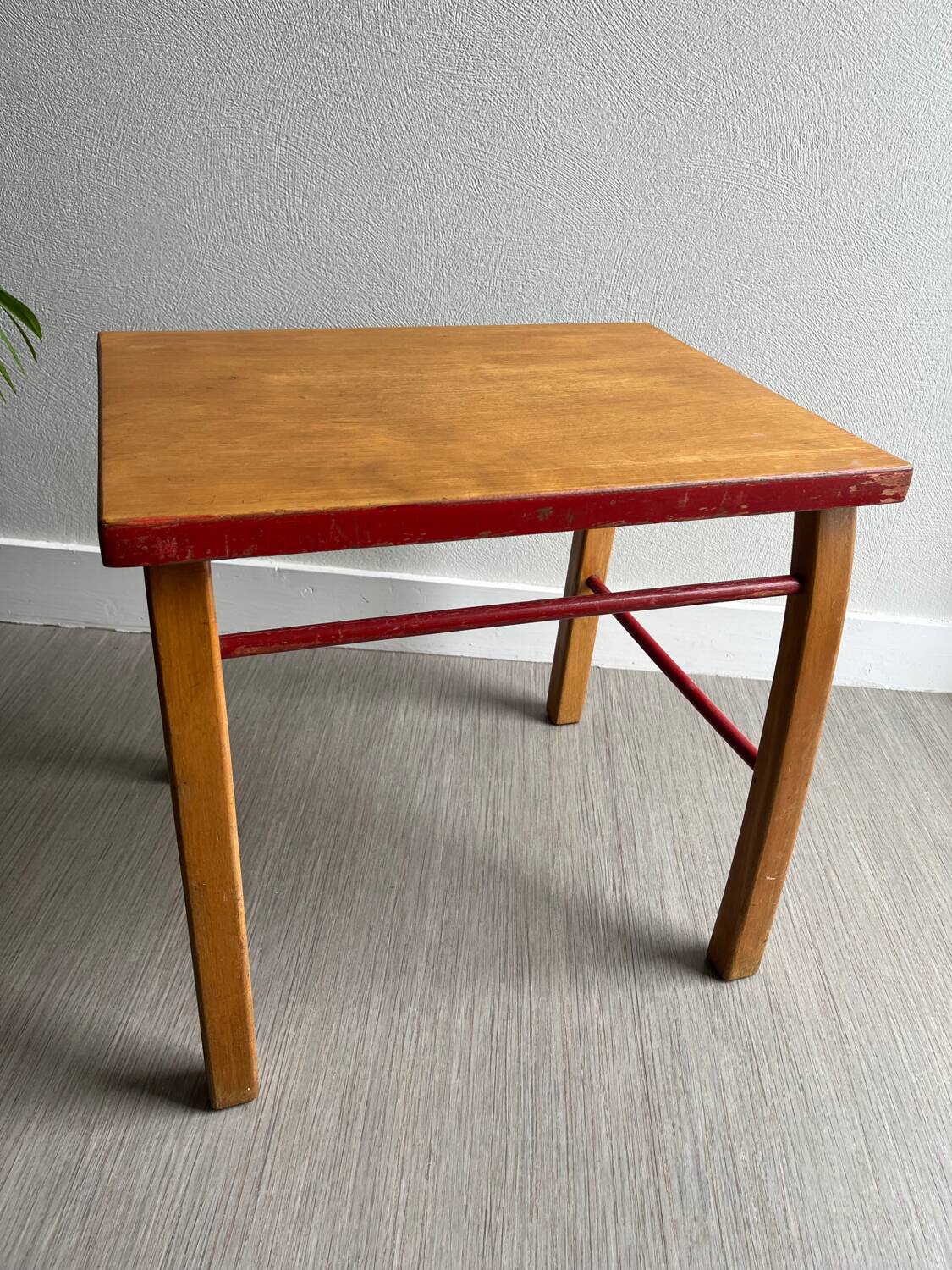 Bureau / petite table Baumann vintage pour enfant | Selency