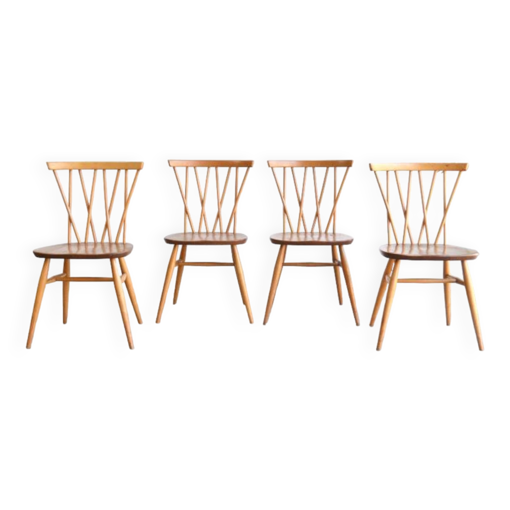 Série de quatre ou huit chaises par Ercol | Selency