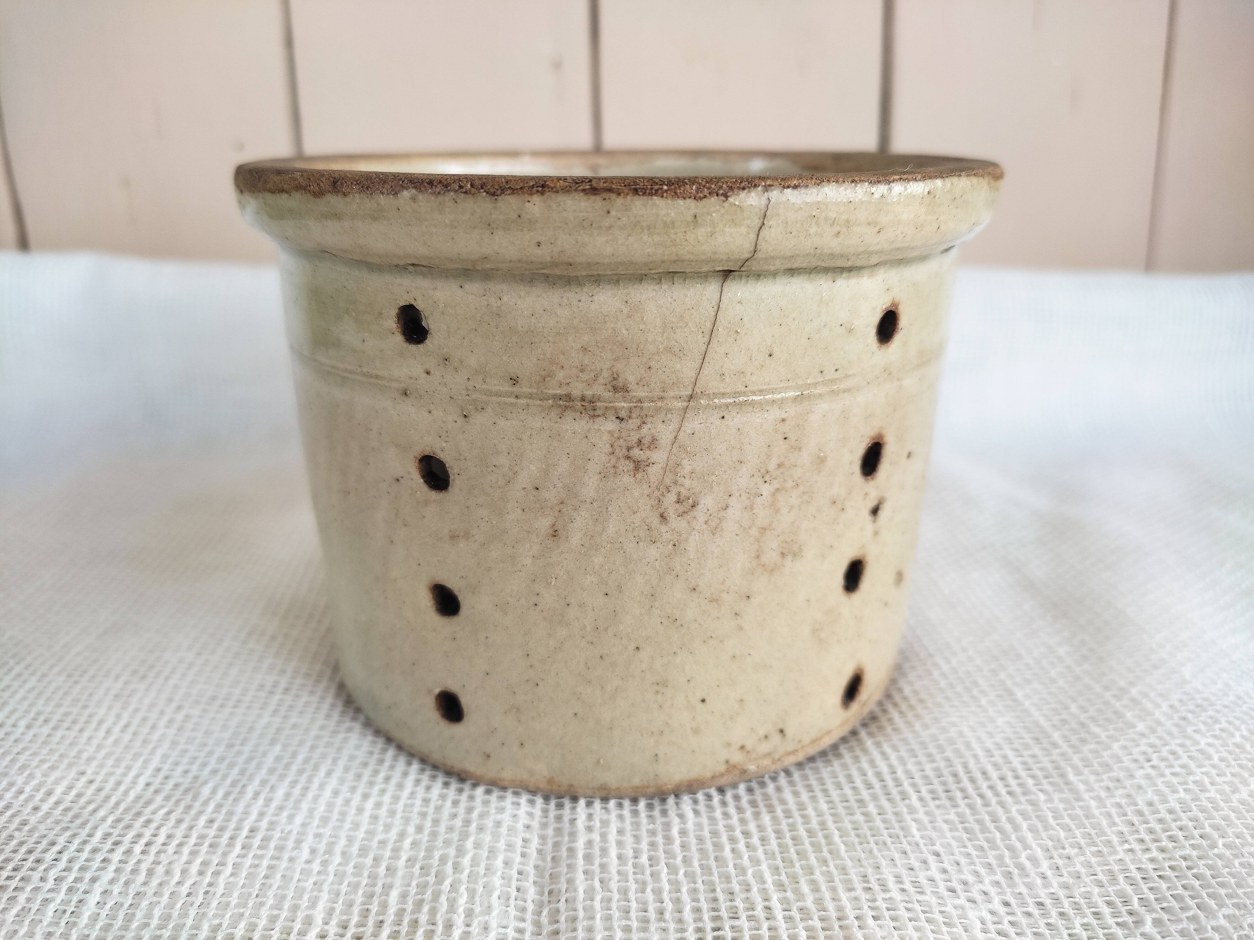 Moule à faisselle en grès | Selency