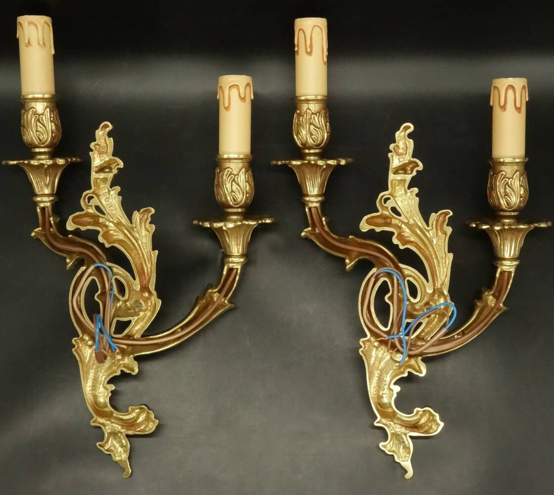 Large pair of Rocaille / Rococo / Baroque style wall lights | Selency