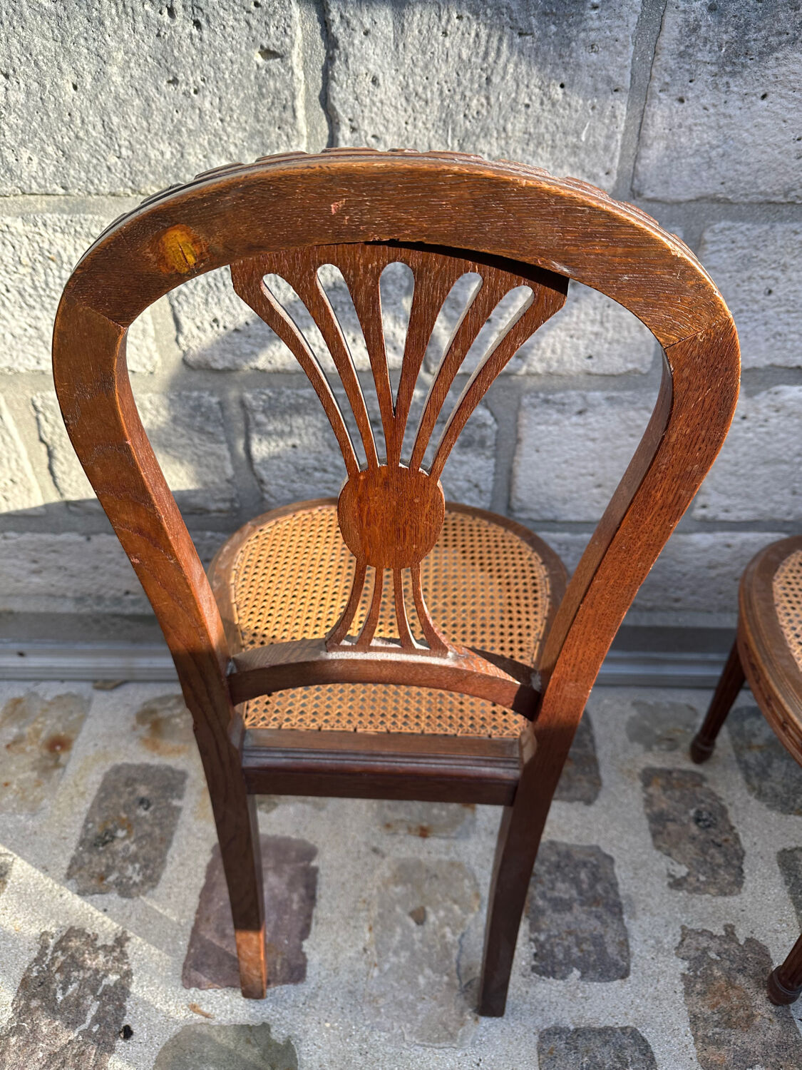 Paire de chaises en cannage de style Louis XVI | Selency