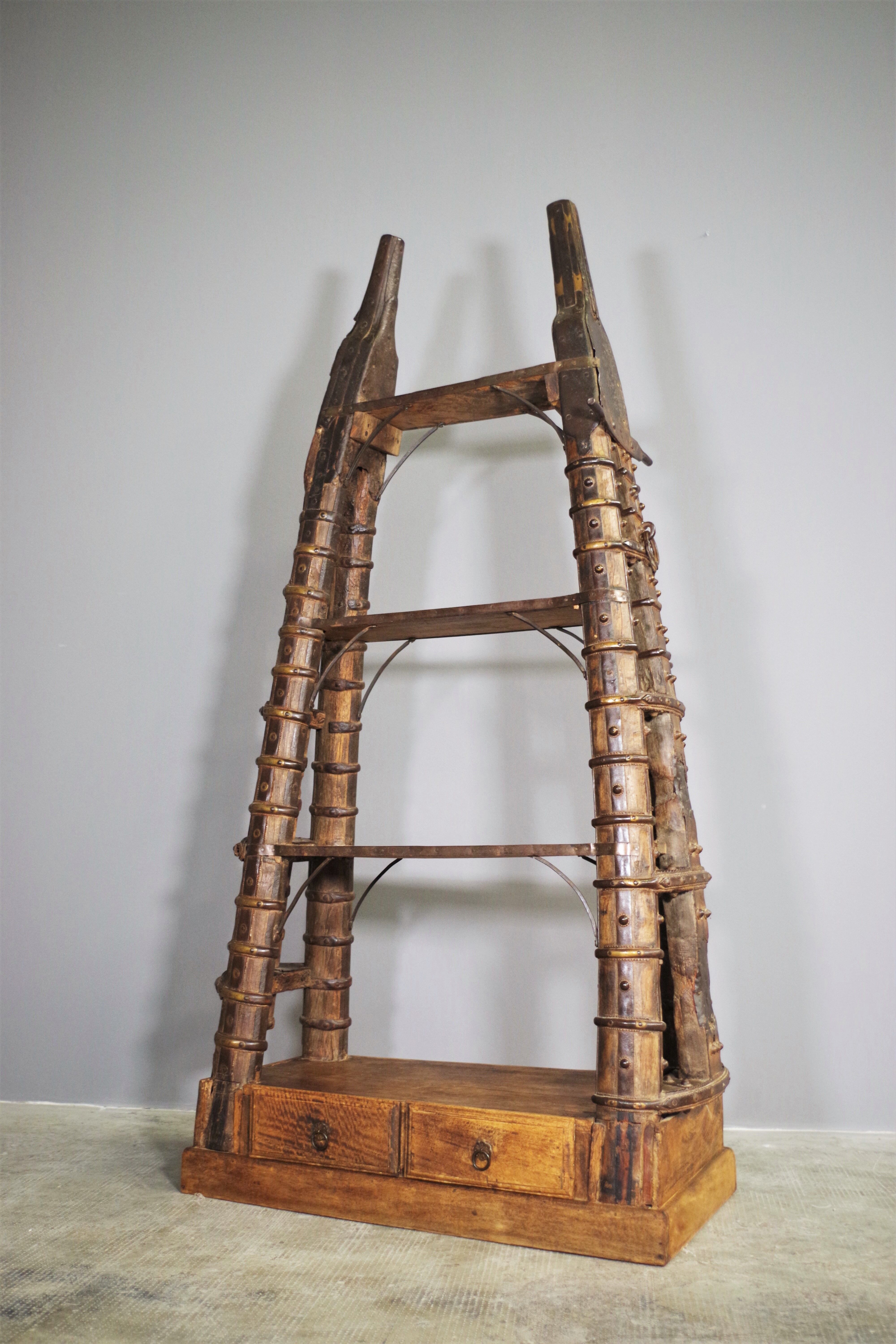 Ancient Indian library made of teak wood | Selency