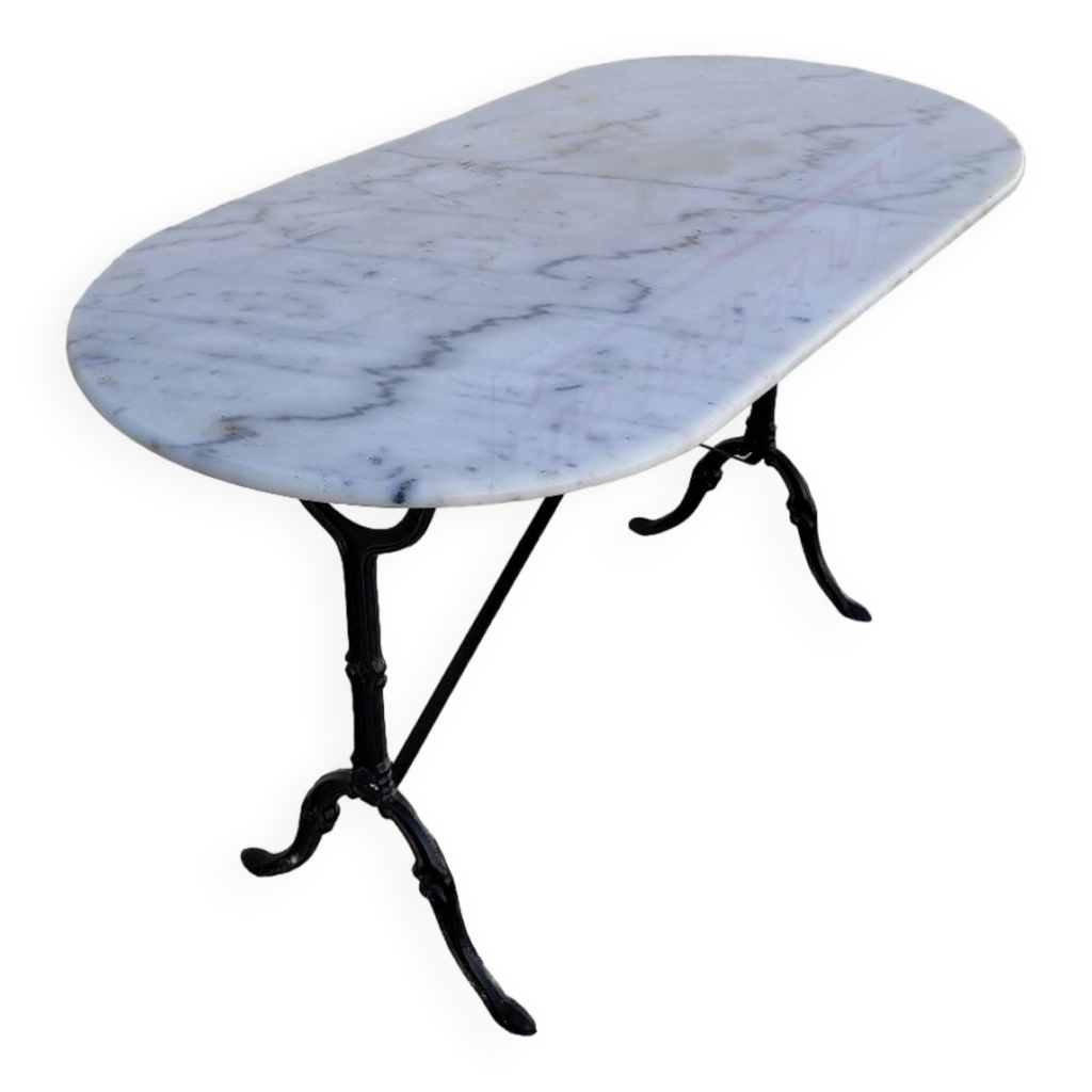 Table de bistrot en fonte et plateau en marbre ovale ancienne | Selency