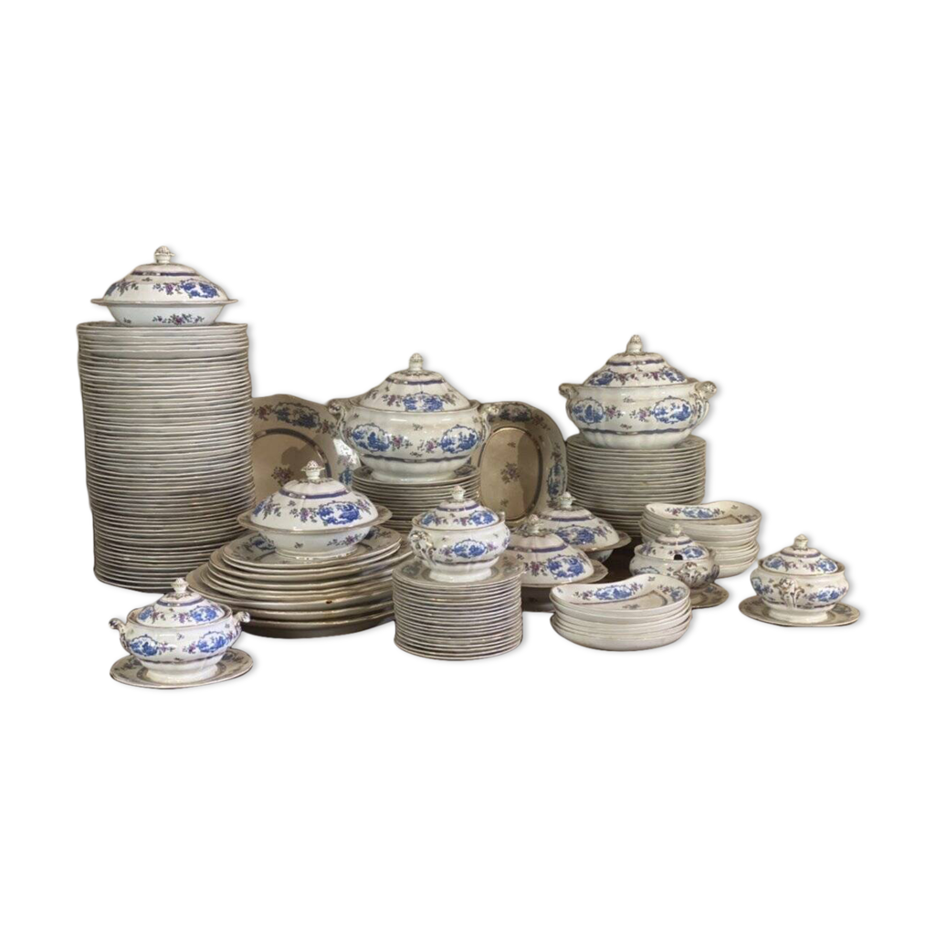 Service de table en faïence, 155 pièces, Waring and Gillows, Londres ...