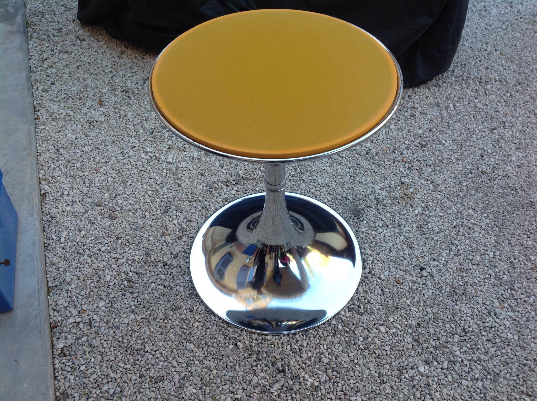 Table ovale Tulipe Vintage Ranger Années 70 | Selency