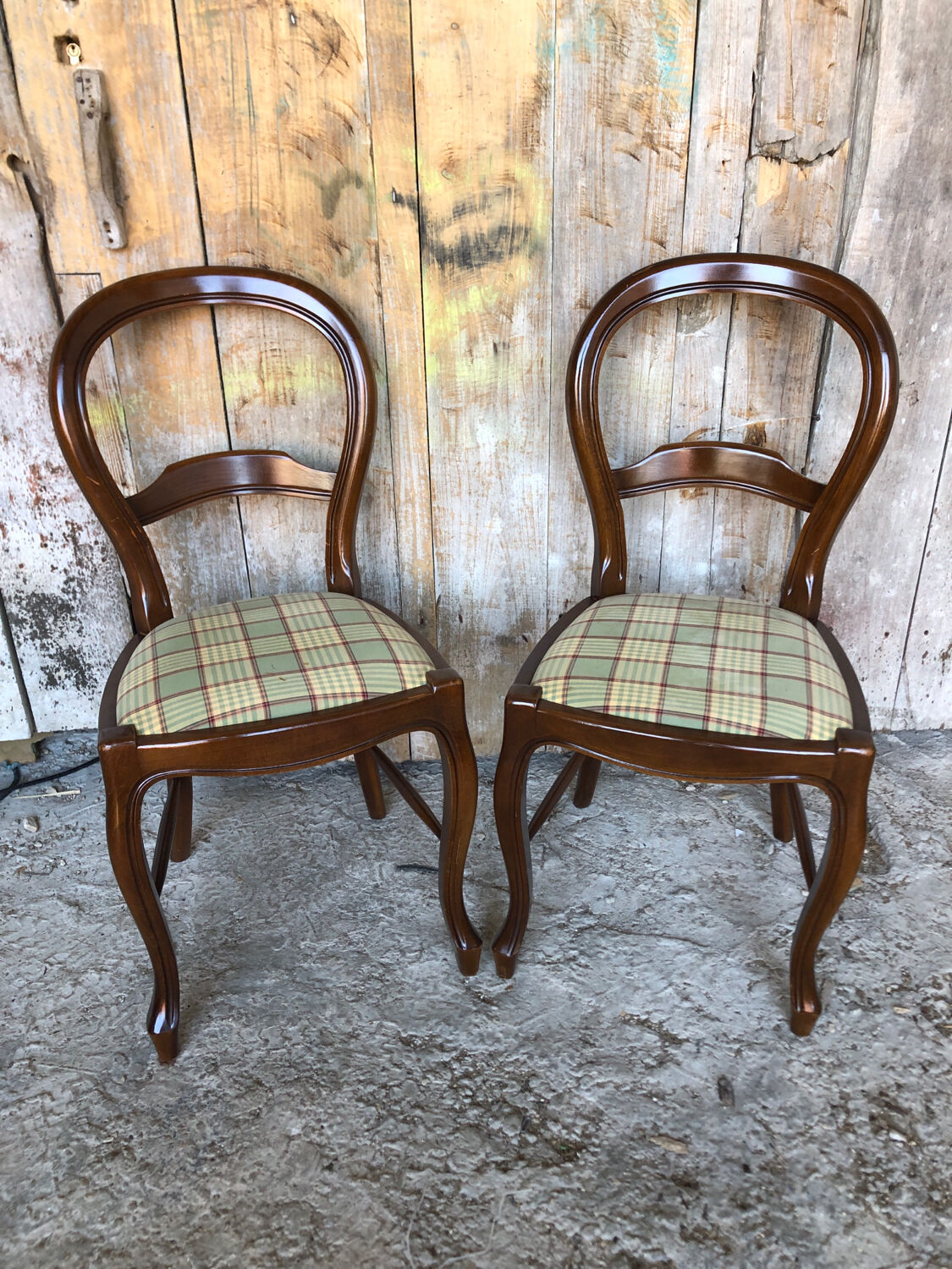 Paire de chaises Louis Philippe en merisier et tissu carreaux vintage ...