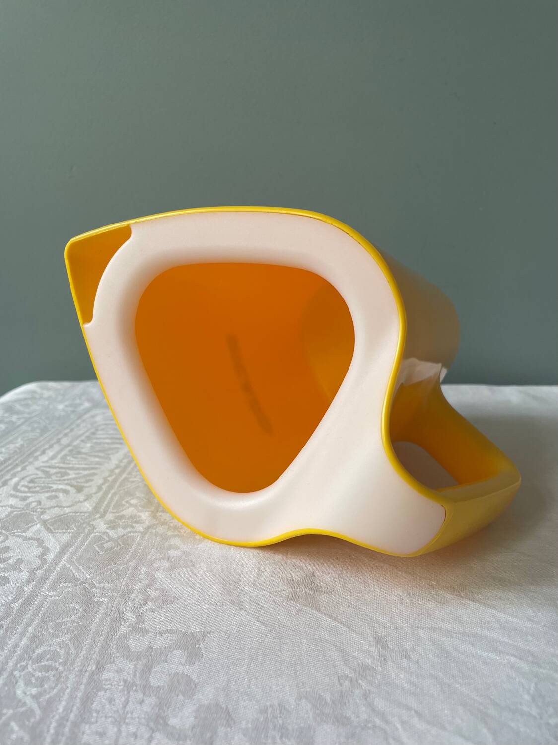 Pichet publicitaire Ricard triangulaire en plastique | Selency