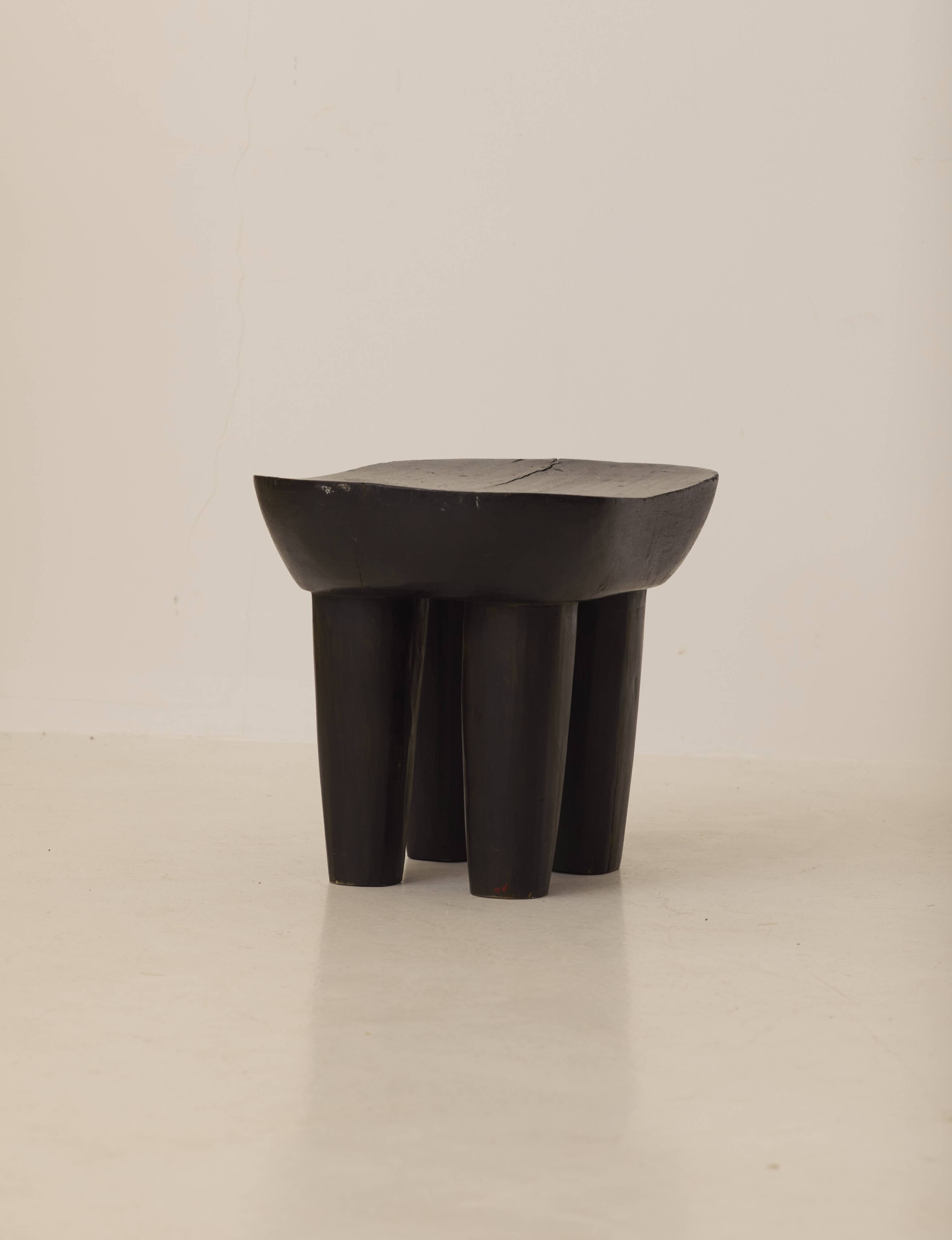 Tabouret Africain monoxyle Senoufo noir / wengé vintage | Selency