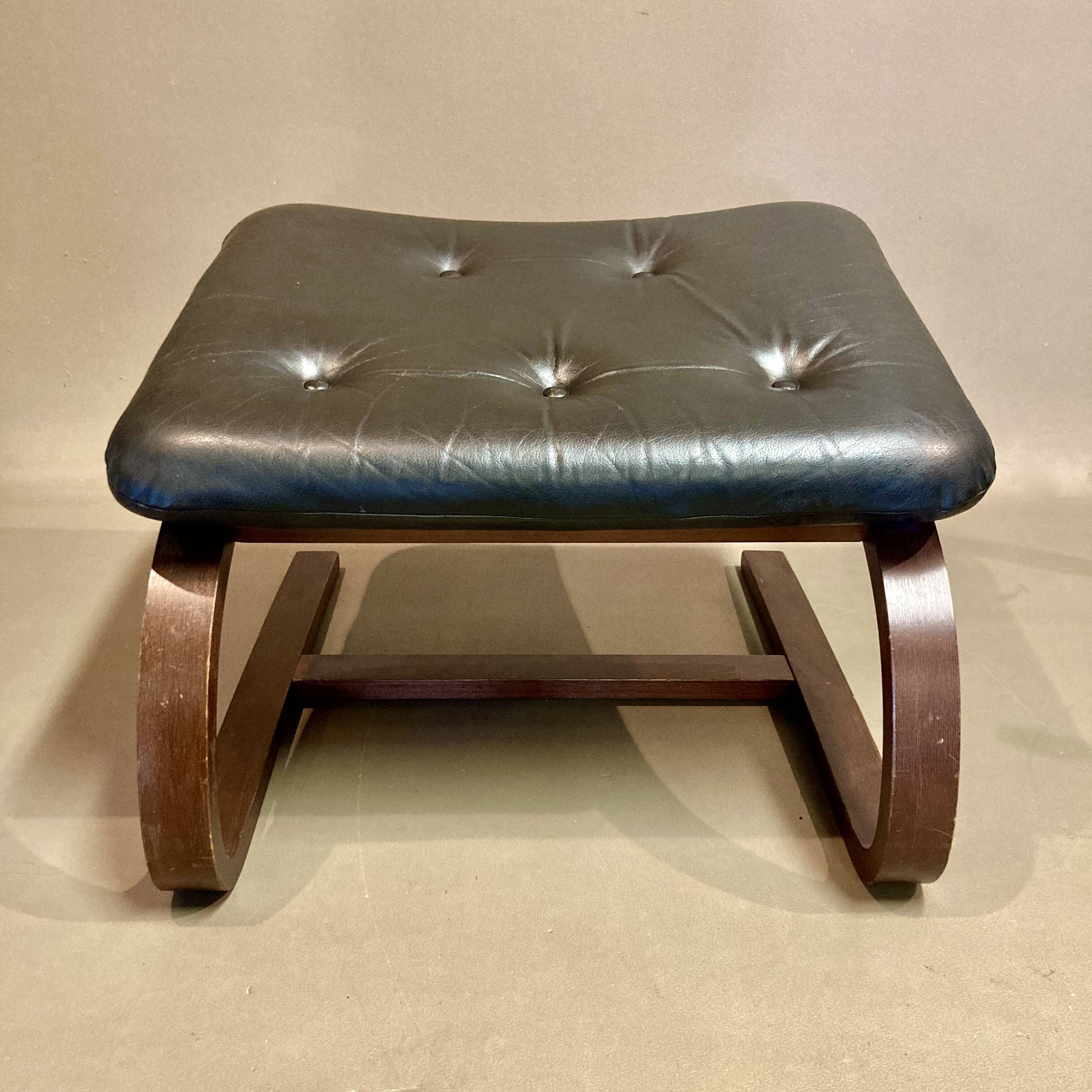 Ottoman cuir "Design scandinave" 1960. | Selency