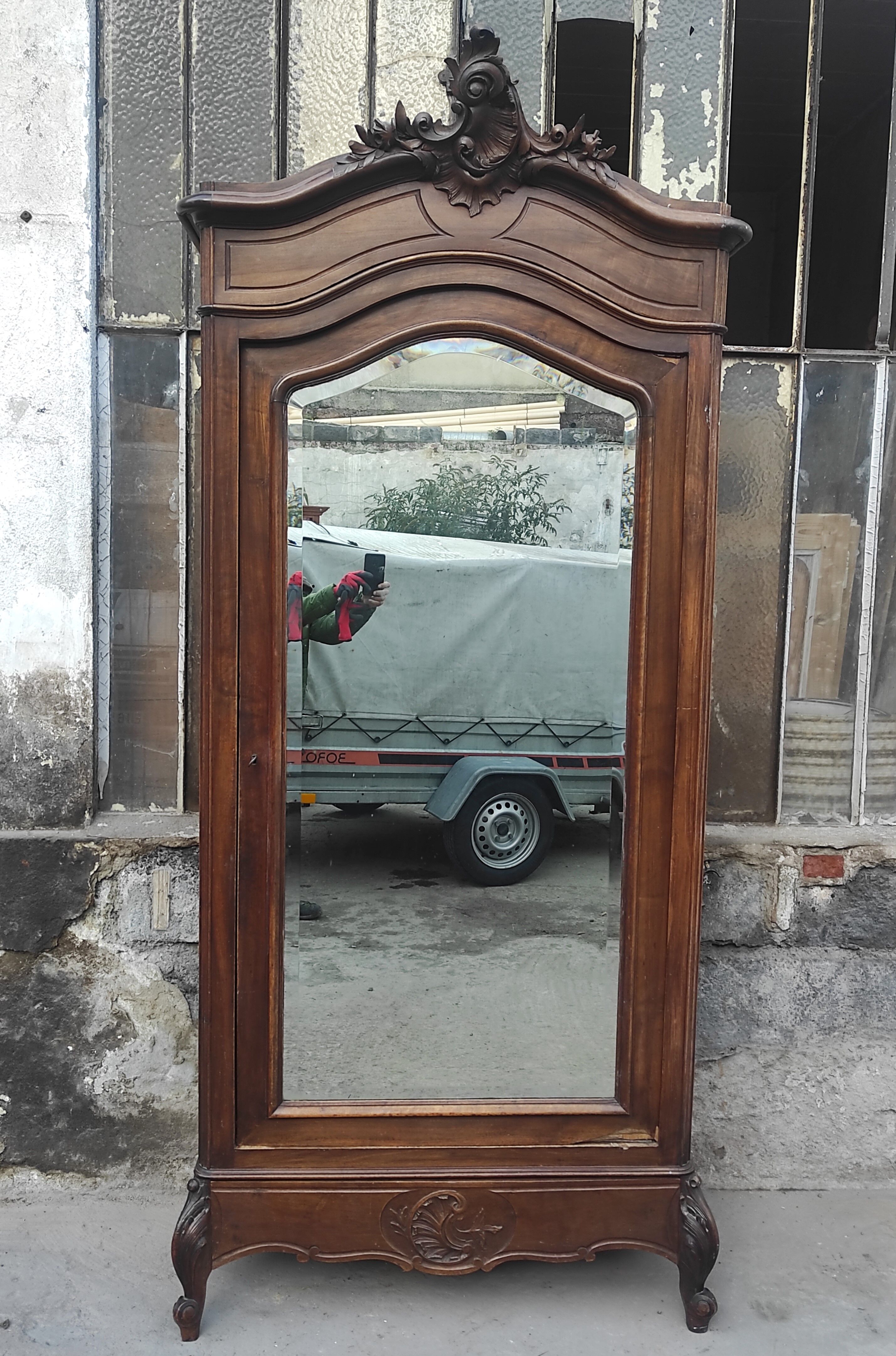 Ancienne bonnetière armoire à glace à coquille Louis XV XIXe siècle ...