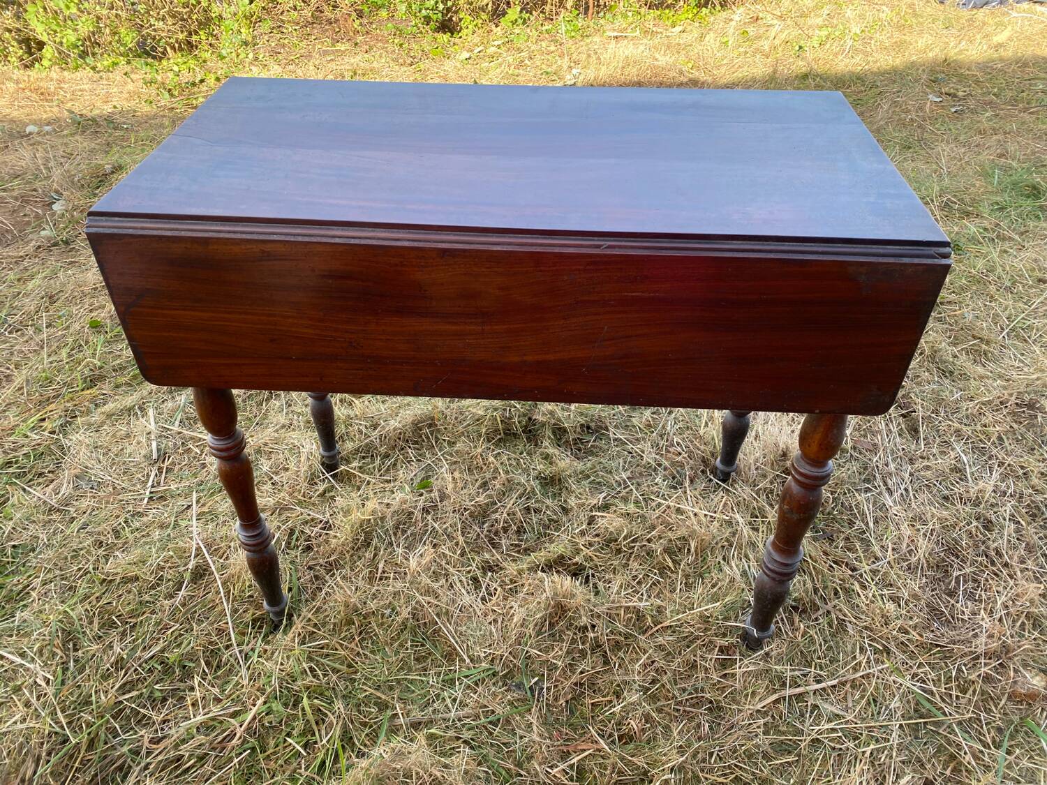 Table d’appoint ancienne en bois rabattable | Selency