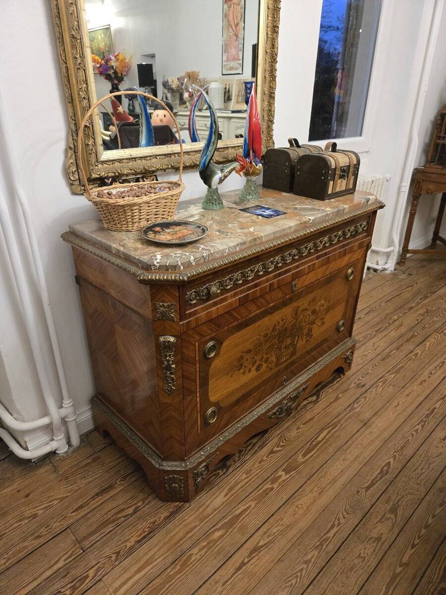 Commode marquetée Napoléon III – Plateau marbre – Bronzes dorés | Selency