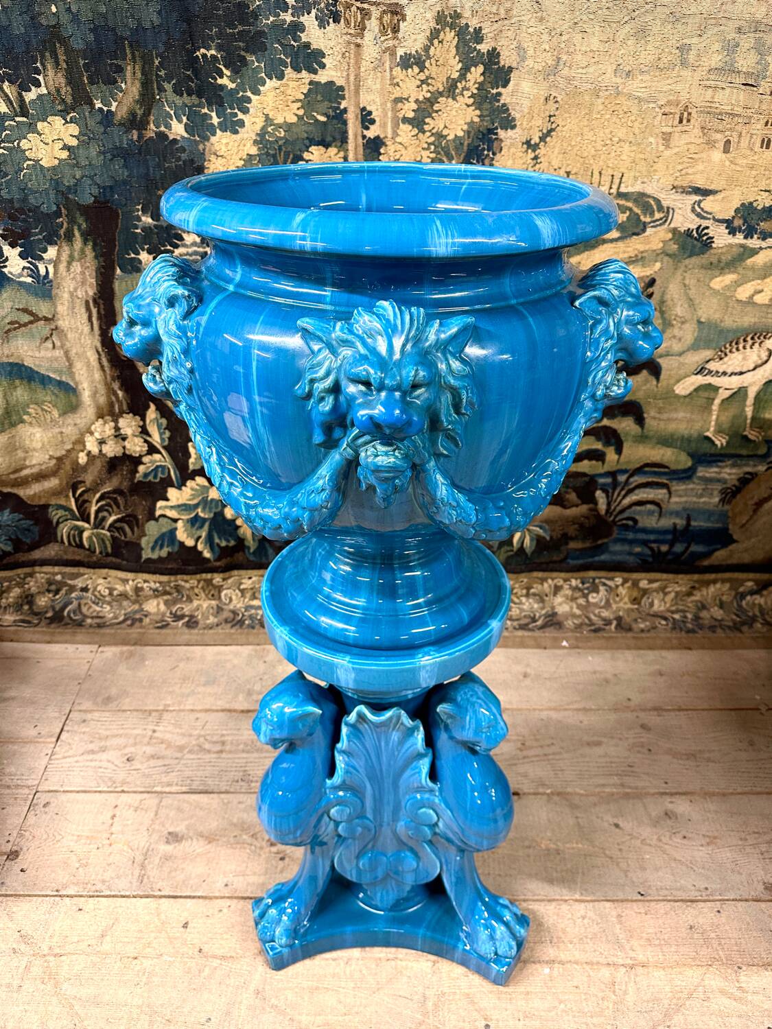 Clément massier - jardiniere ou cache pot sur colonne en faïence bleue ...