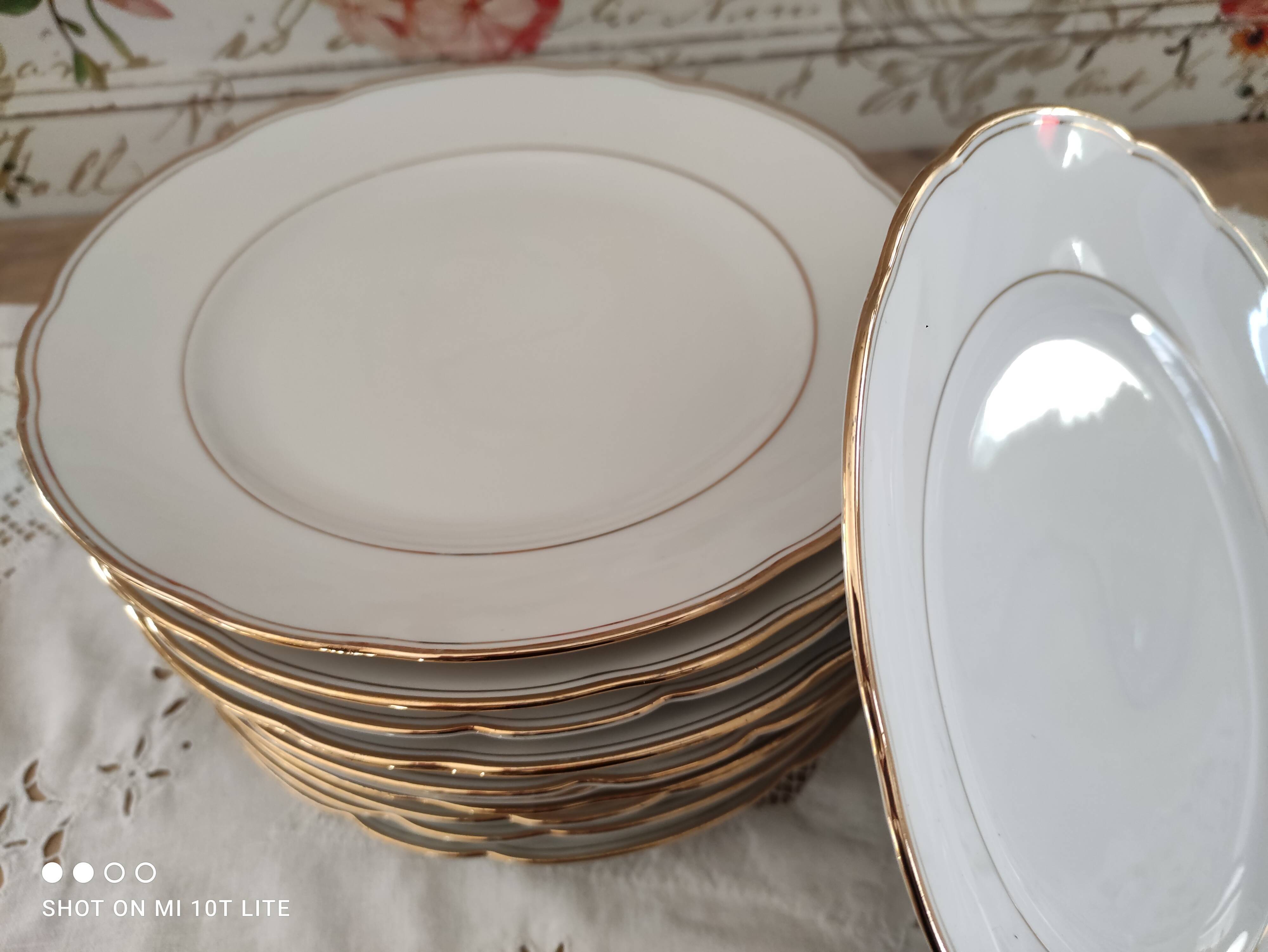 Lot de 11 assiettes plates en porcelaine Bavaria blanche triple liseré ...