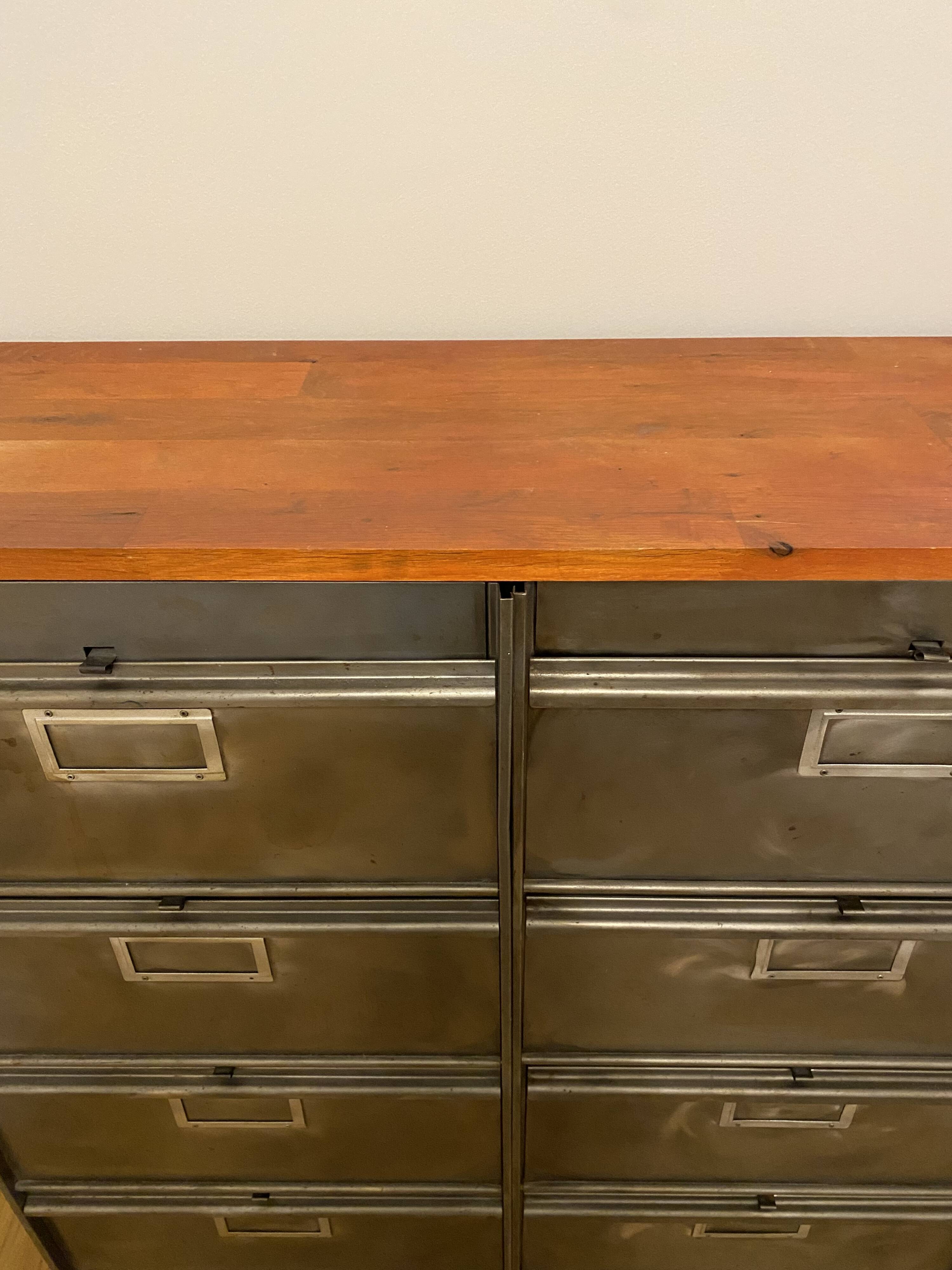 Meuble industriel ronéo 10 clapets | Selency