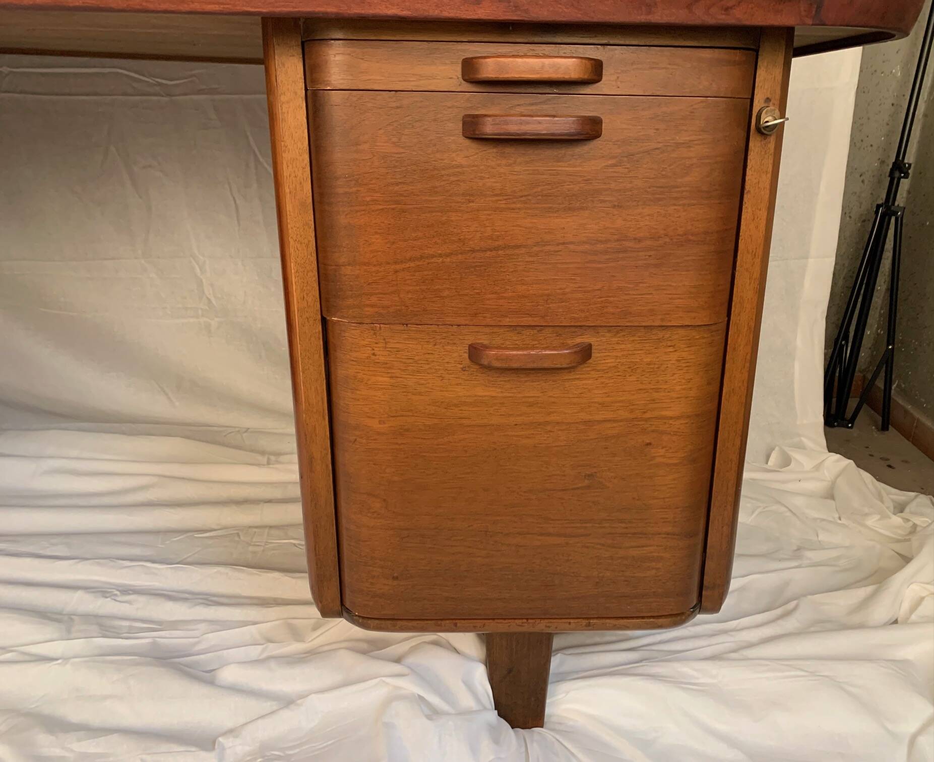 Bureau conçu par Gunnar Ericsson, Atvidaberg, Facit AB Buromöbel Zurich ...