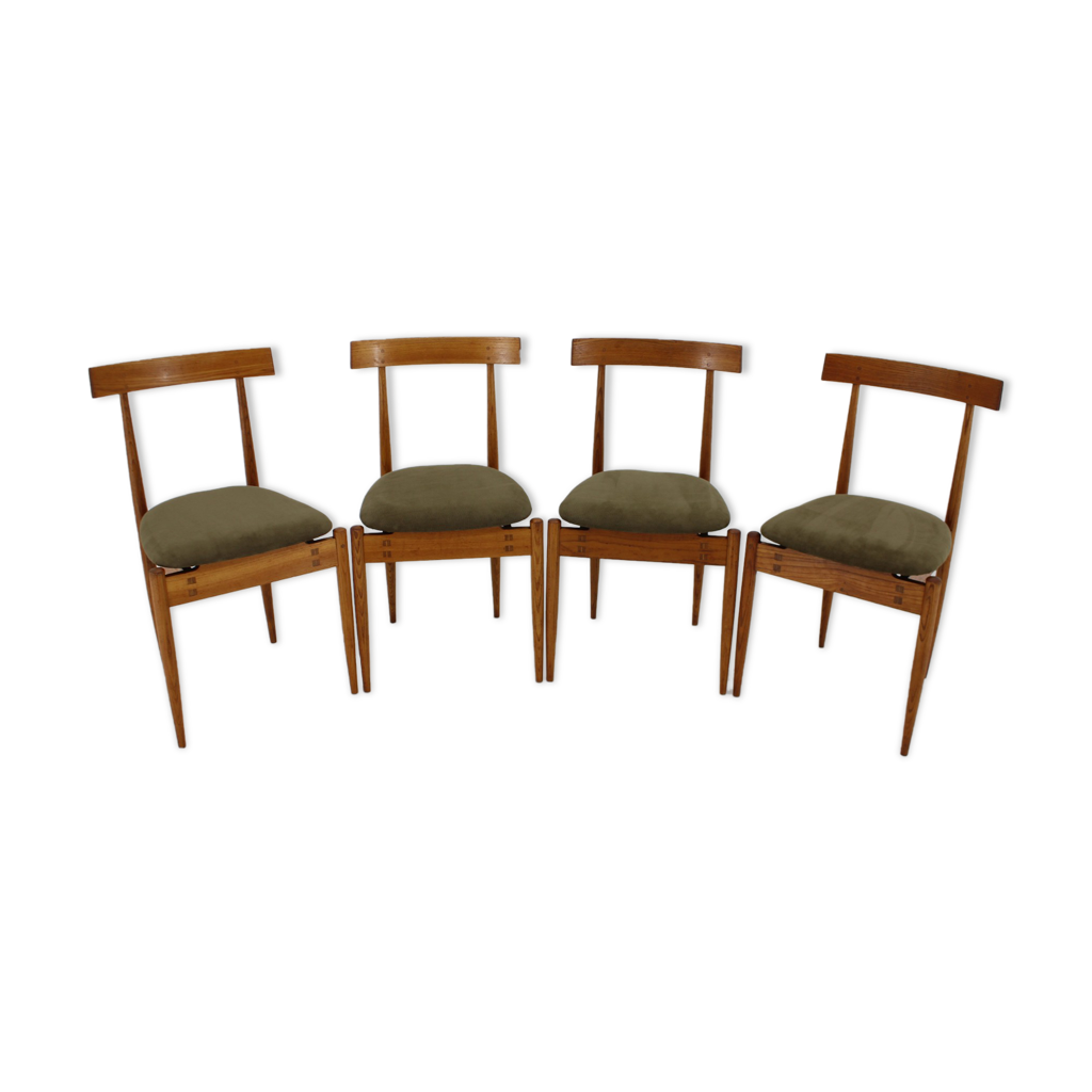 Set de quatre chaises de salle à manger en velours côtelé 1960 Alan ...