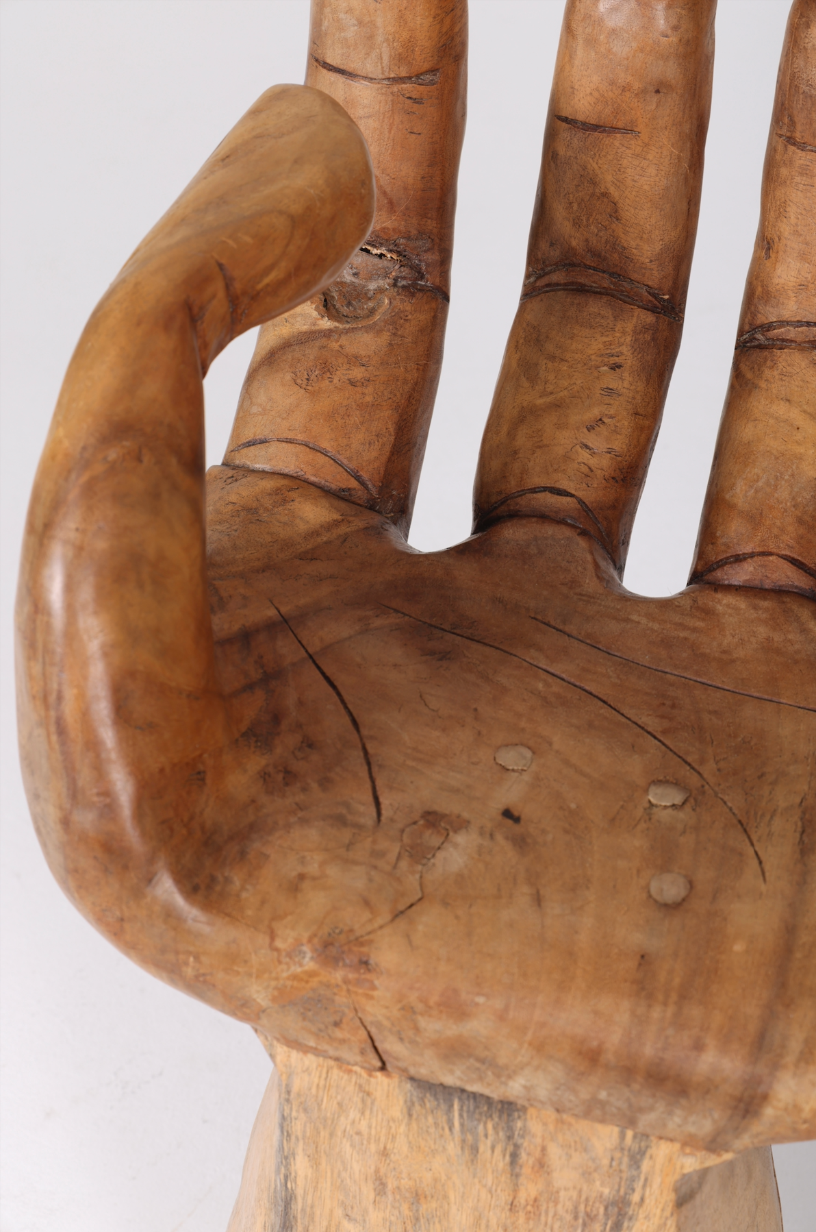 Chaise main en bois massif | Selency