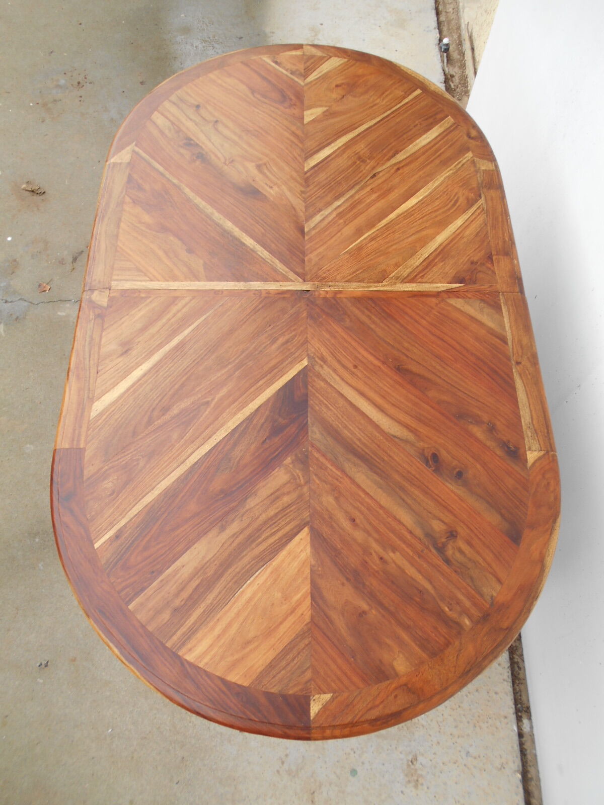 Table ovale avec rallonge intégrée, en bois exotique | Selency