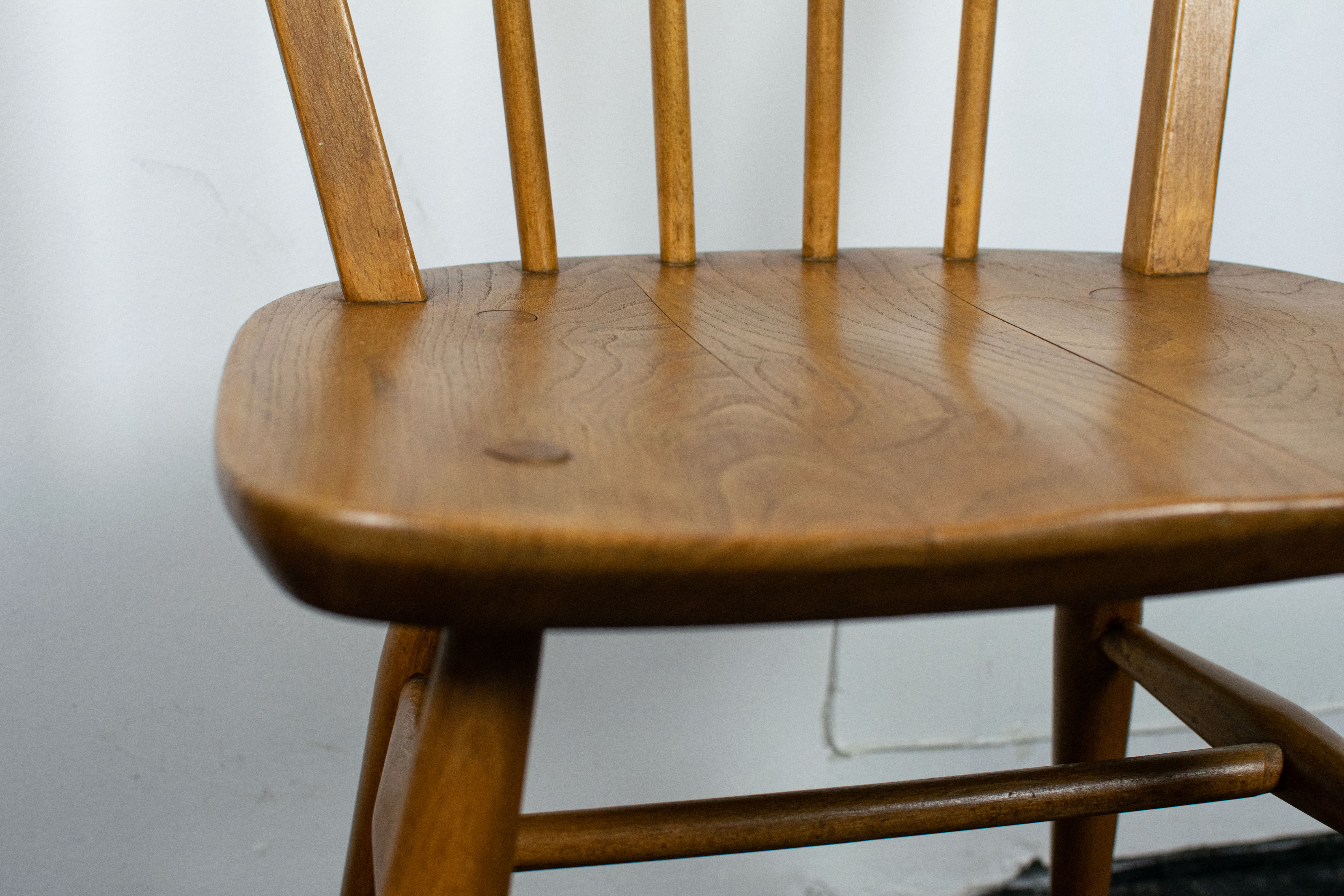 Chaise Ercol modèle 400 Windsor | Selency