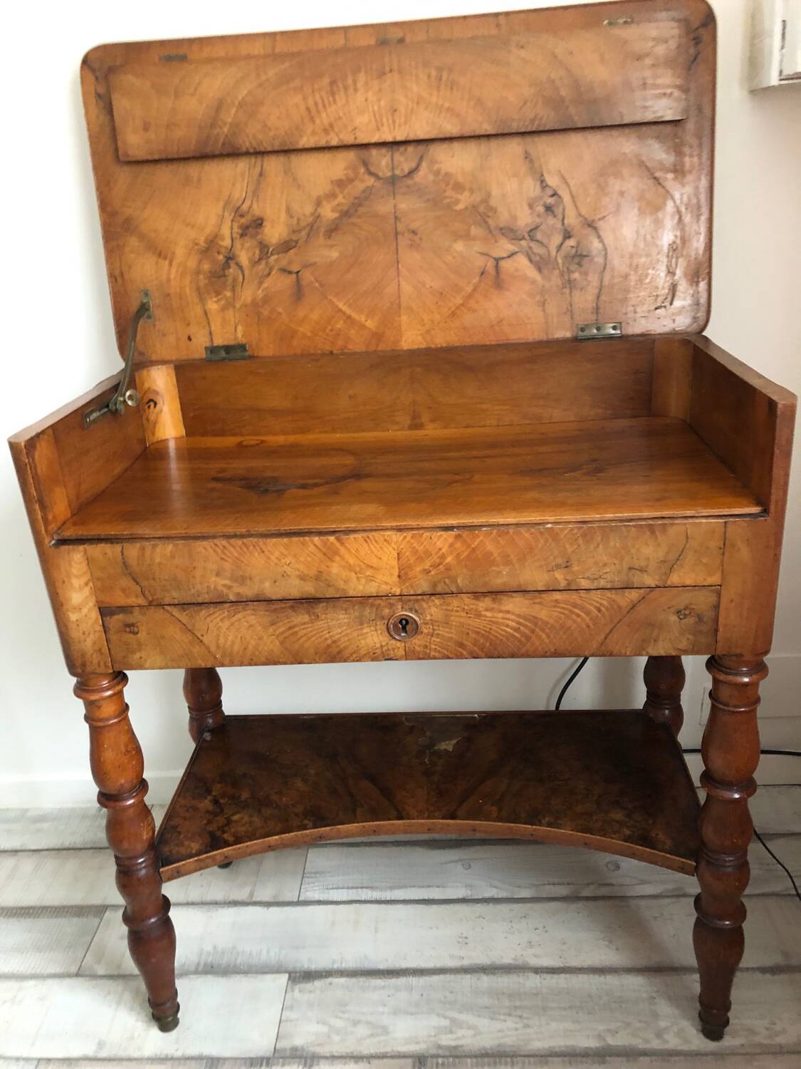 Coiffeuse Louis Philippe merisier | Selency