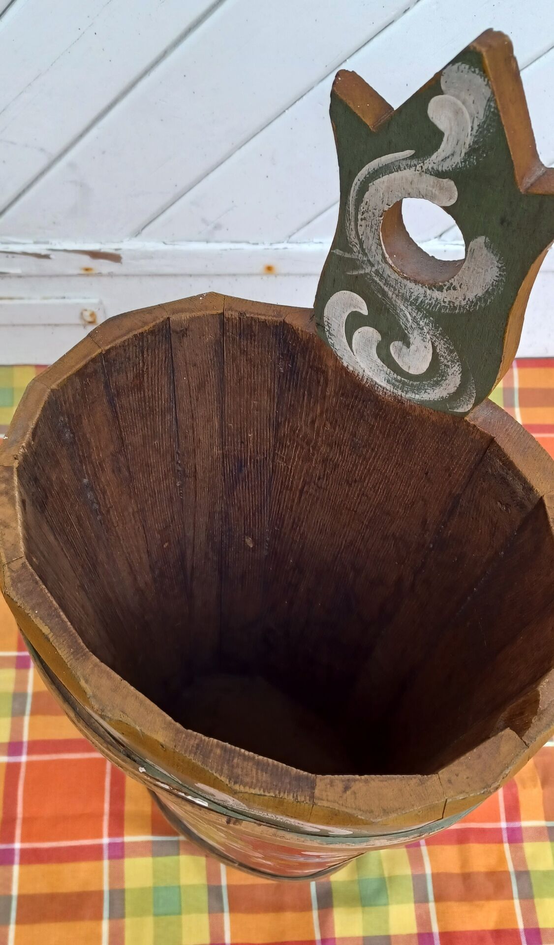 Porte-parapluie en bois peint à la main | Selency
