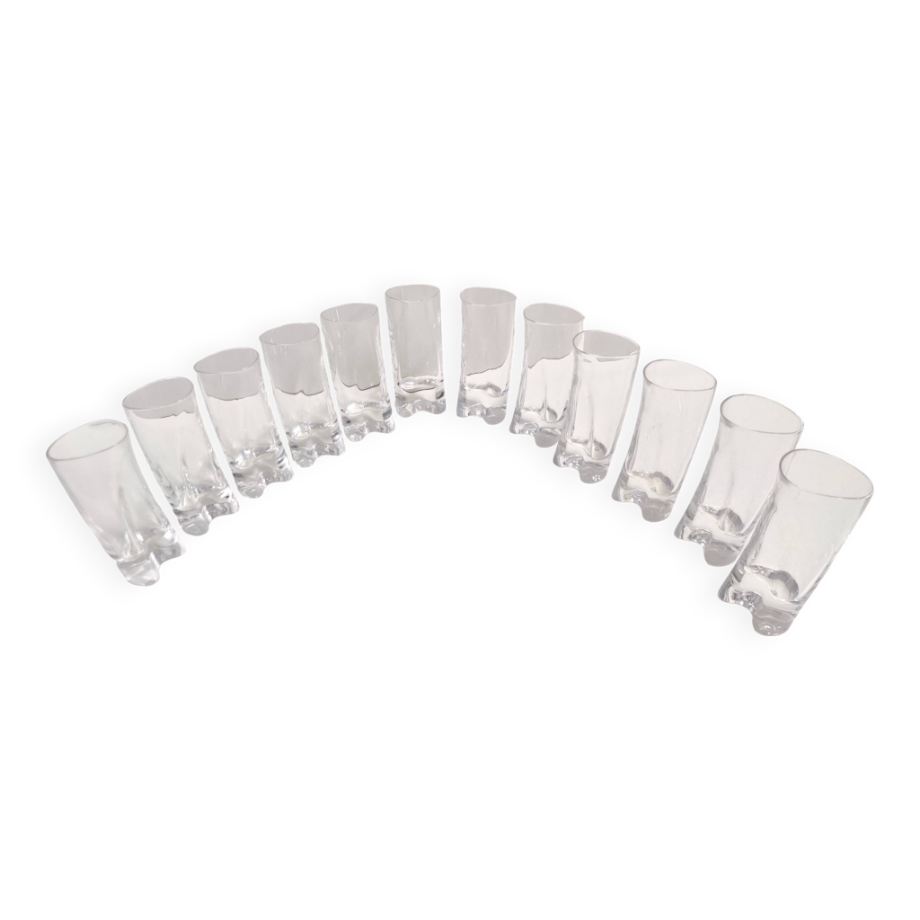 Coffret de douze verres à boire en cristal par A.Mangiarotti pour ...