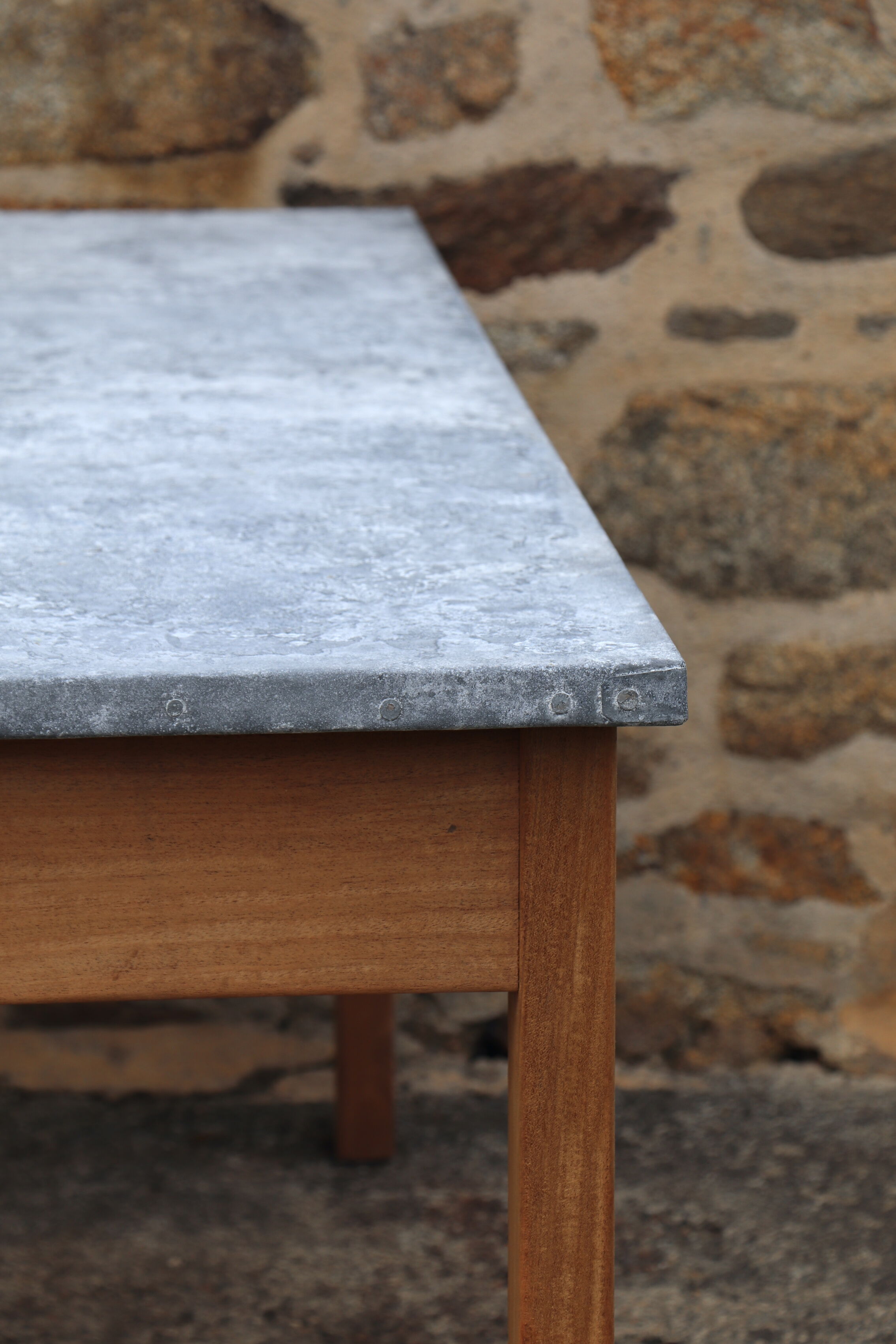 Table zinc et bois - meuble de métier | Selency