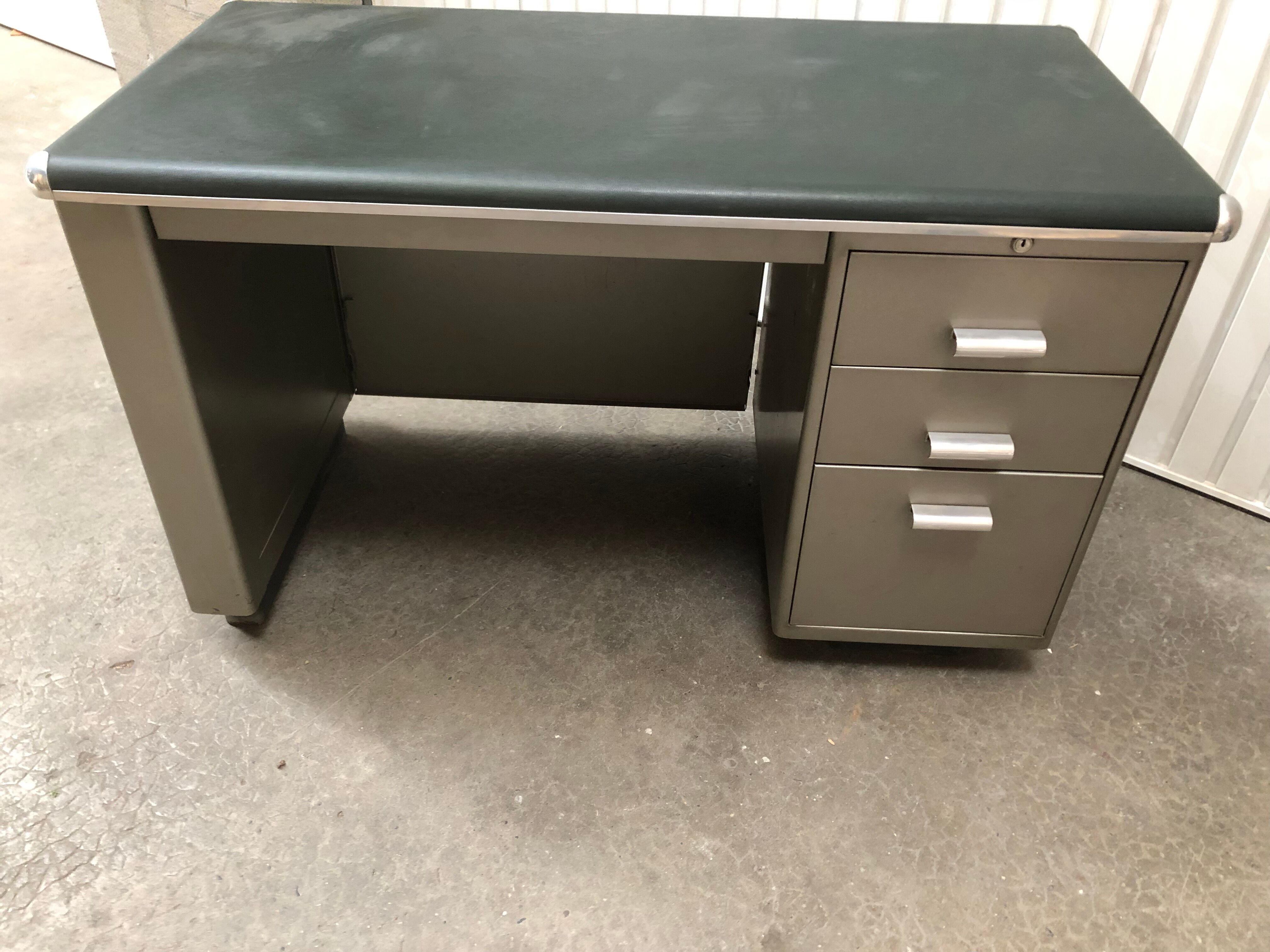 Bureau métal industriel vintage 1950 | Selency