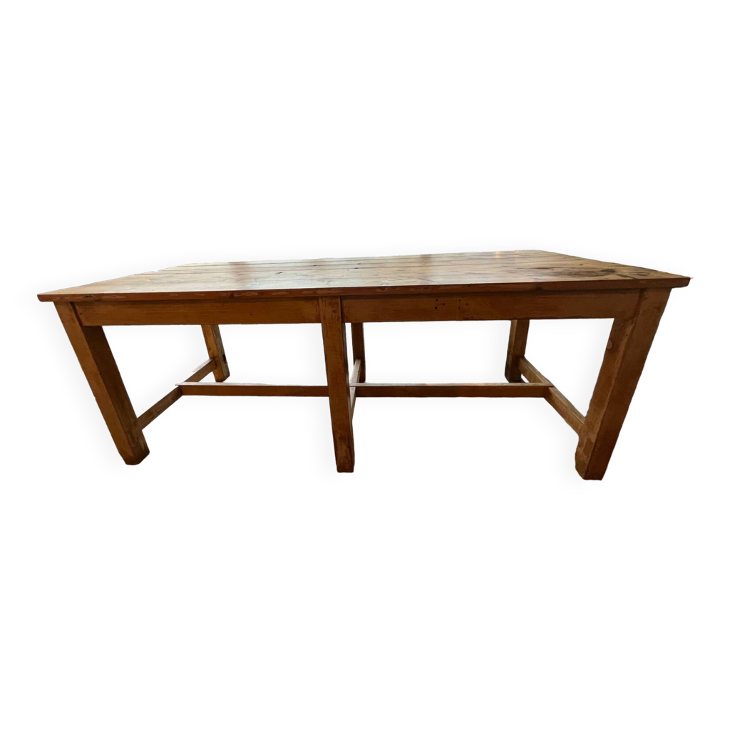 Table | Selency
