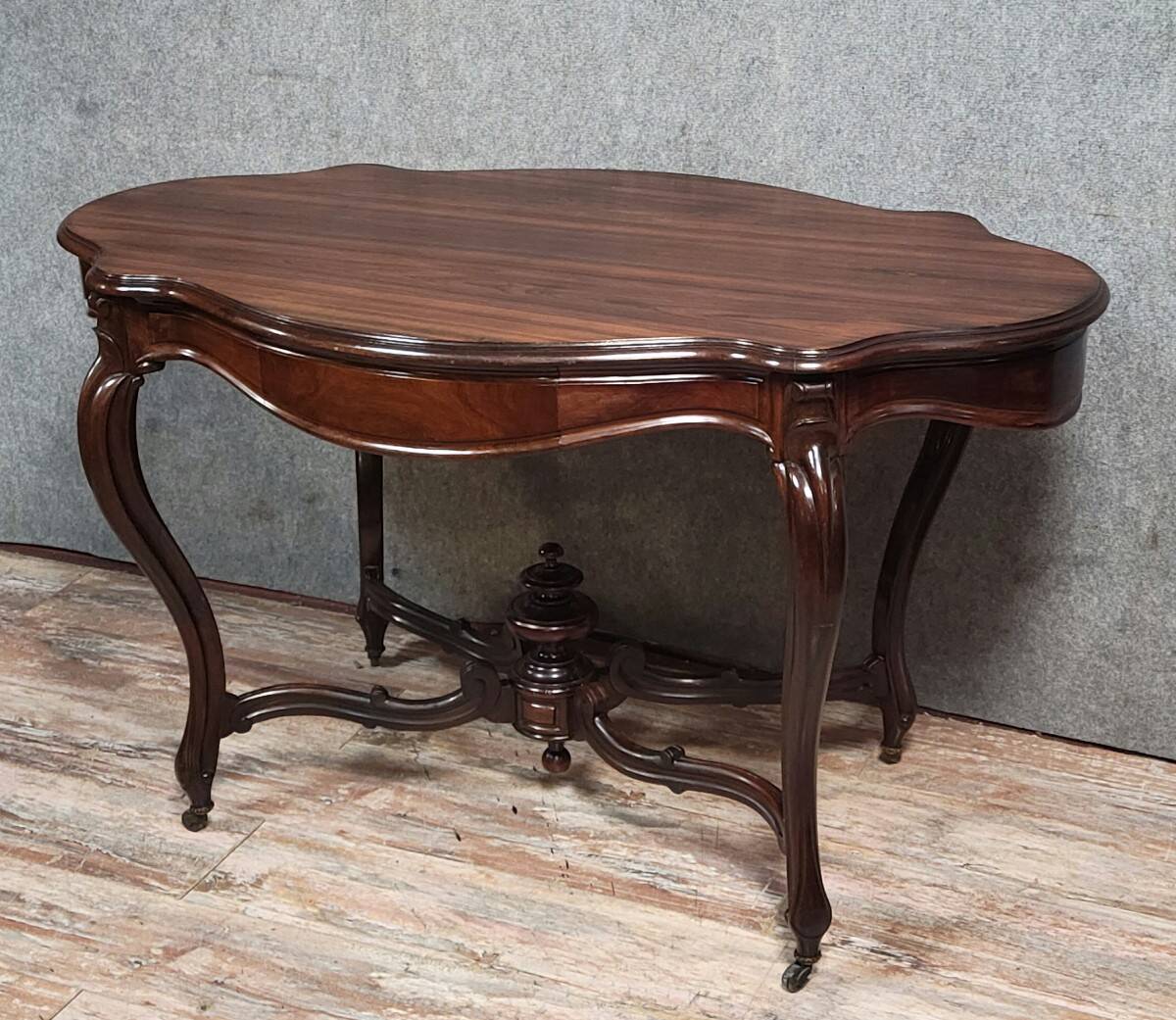 Parisian gueridon known as "Violoné", Napoleon III period, in mahogany ...