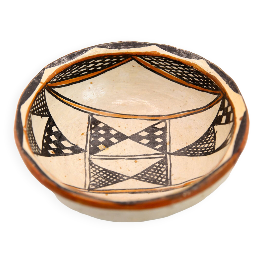 Plat berbère aux motifs abstraits Sejnane Tunisie | Selency