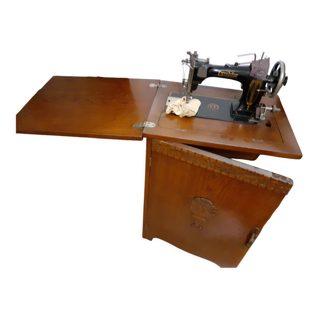 Machine a coudre ancienne de marque excelsior | Selency