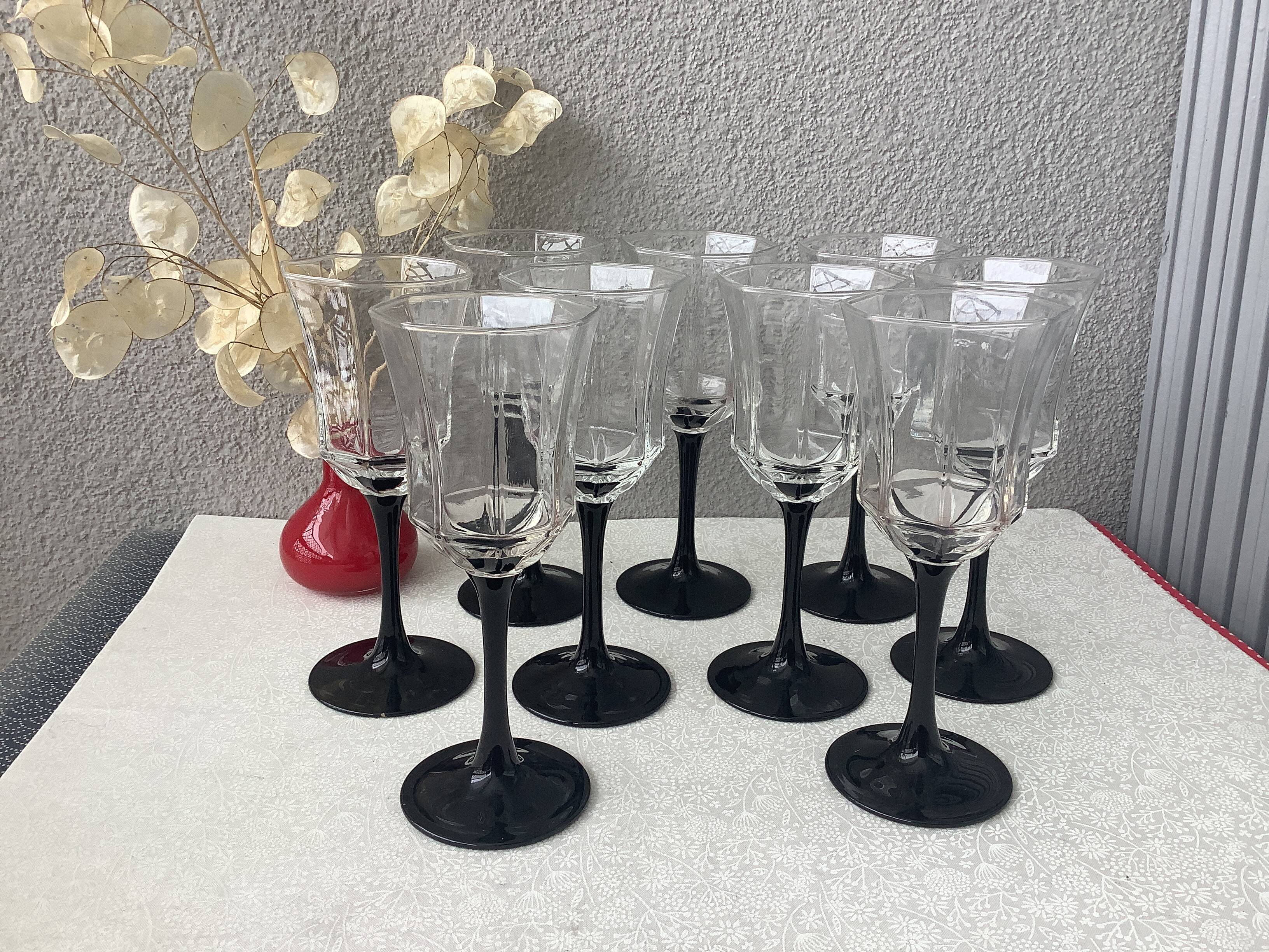 Verres Luminarc Octime à pied noir design art déco - verres à vin ...